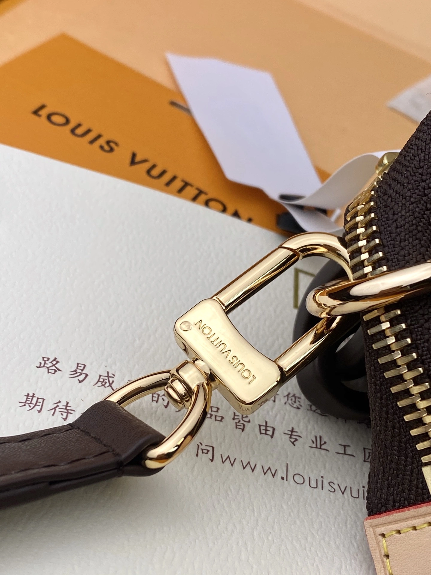 Precise copy Louis Vuitton Clutch Bags