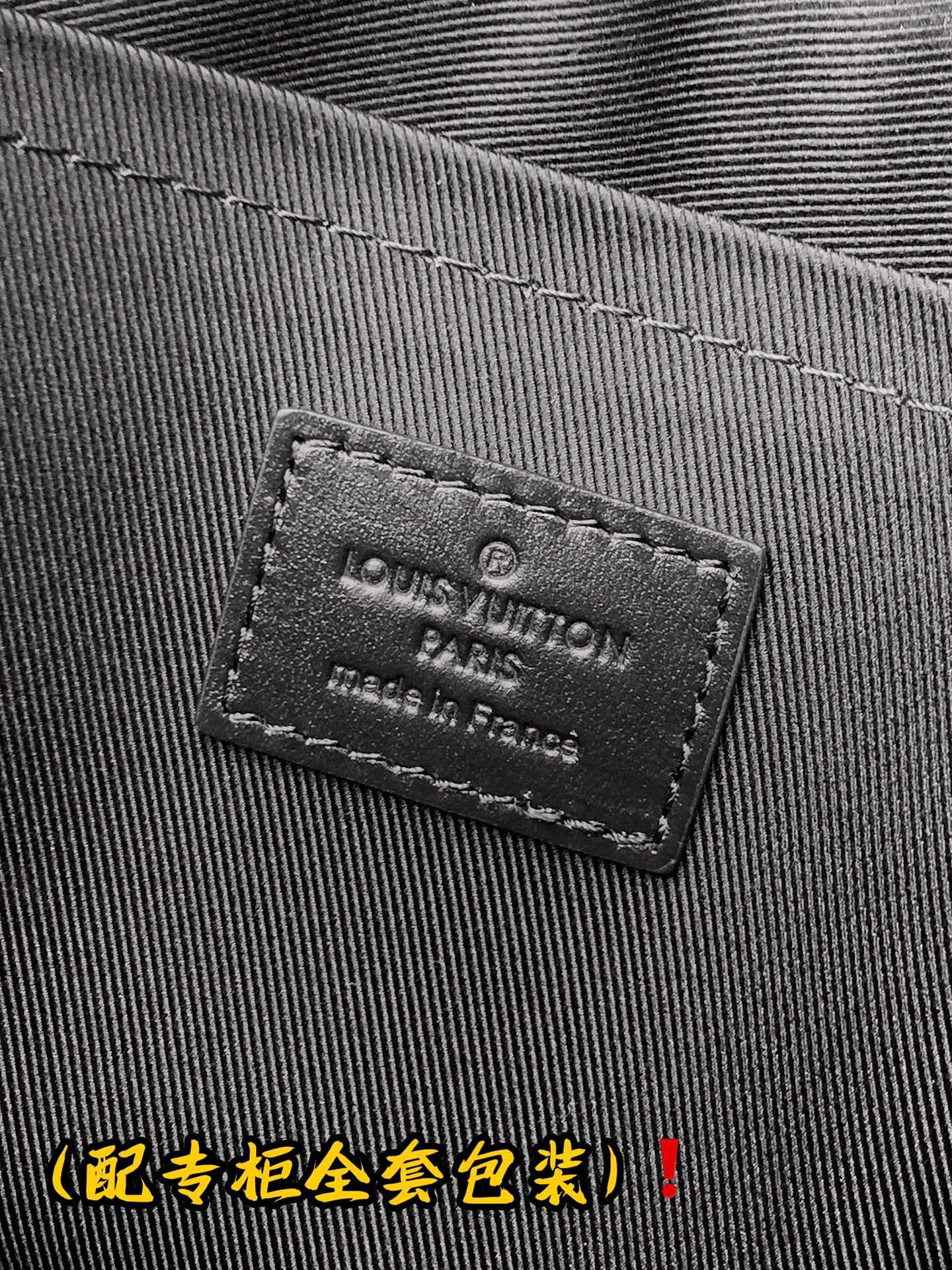Mirror quality Louis Vuitton Clutch Bags