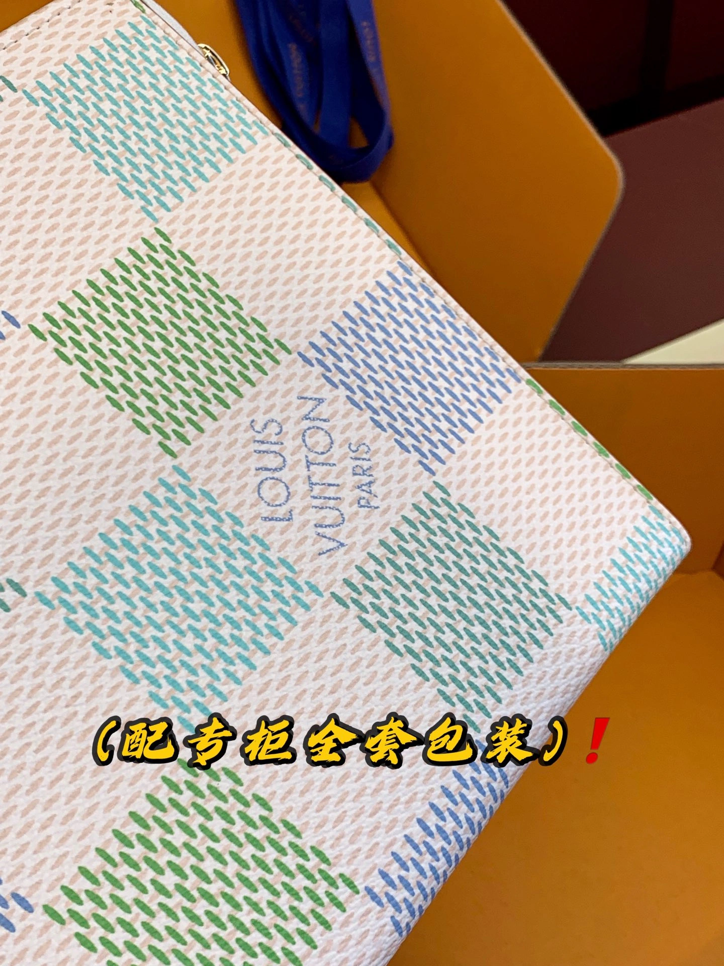 Top mirror Louis Vuitton Clutch Bags