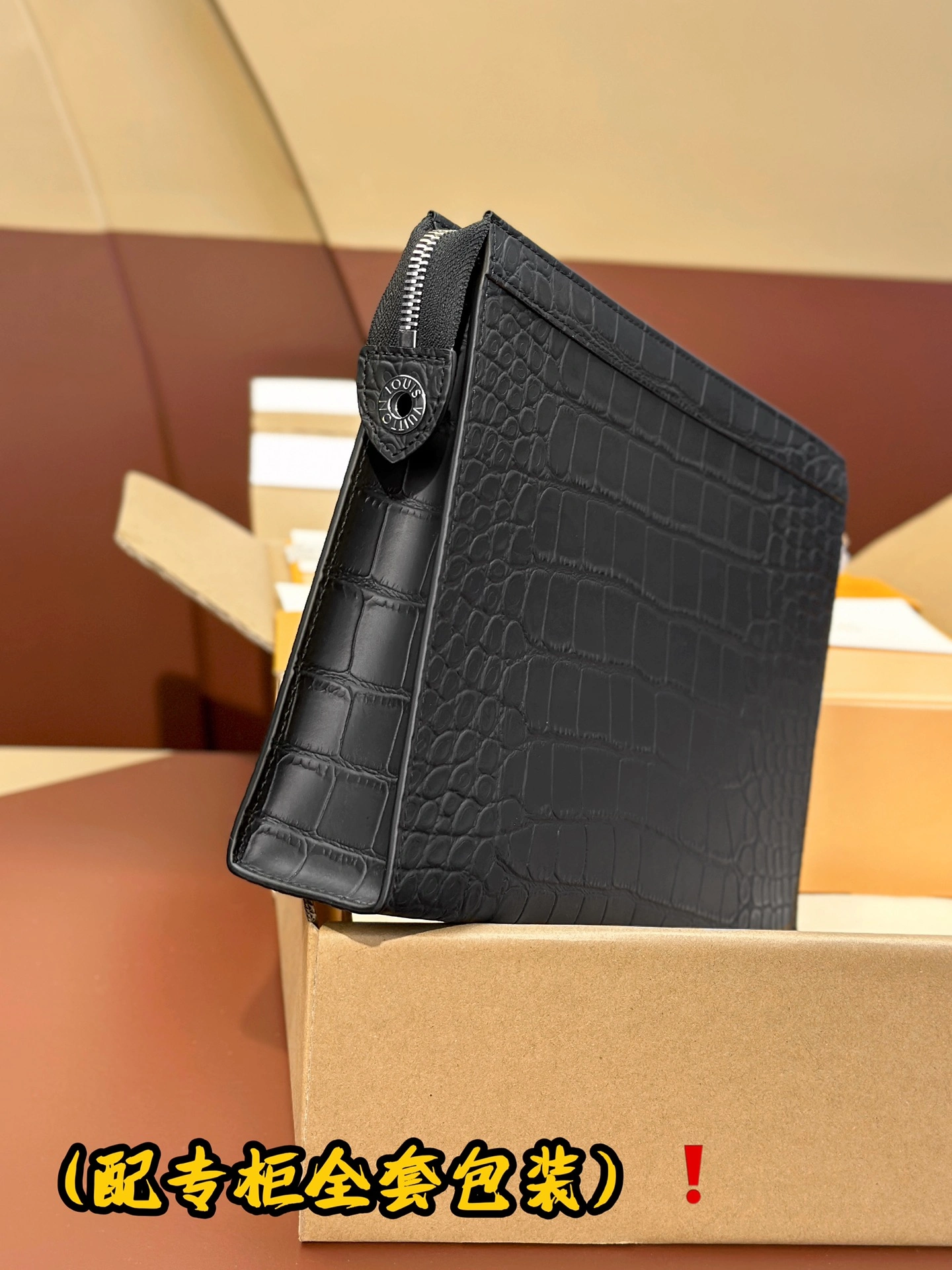 Mirror quality Louis Vuitton Clutch Bags