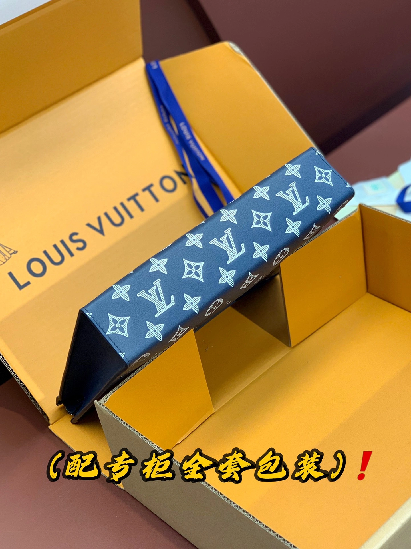 Official Louis Vuitton Clutch Bags