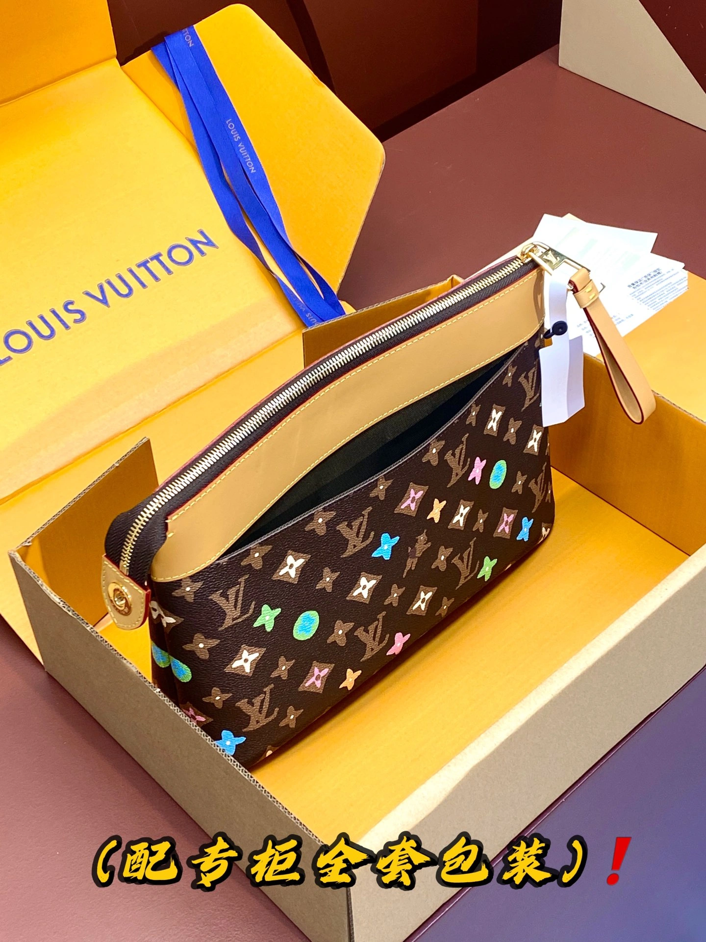 Precise copy Louis Vuitton Clutch Bags