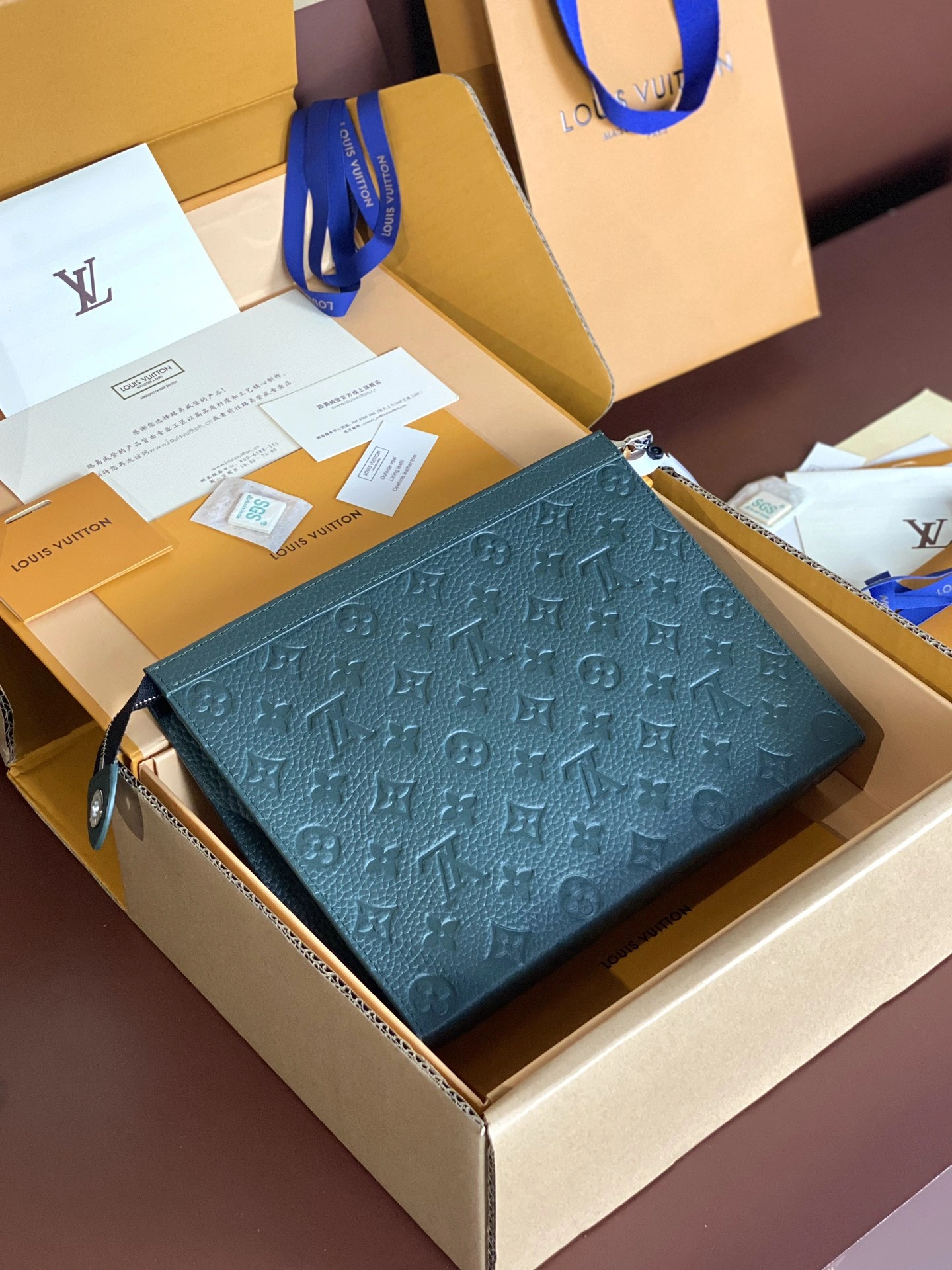 Value-priced Louis Vuitton Clutch Bags