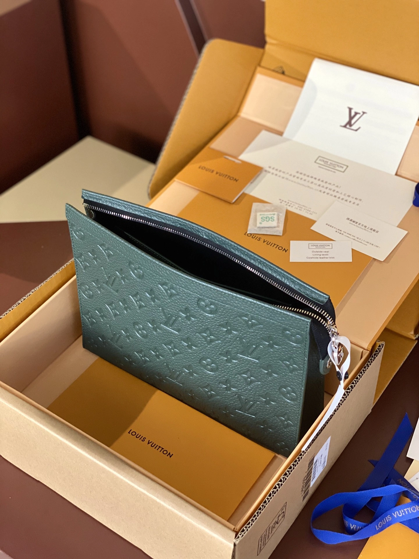 Value-priced Louis Vuitton Clutch Bags