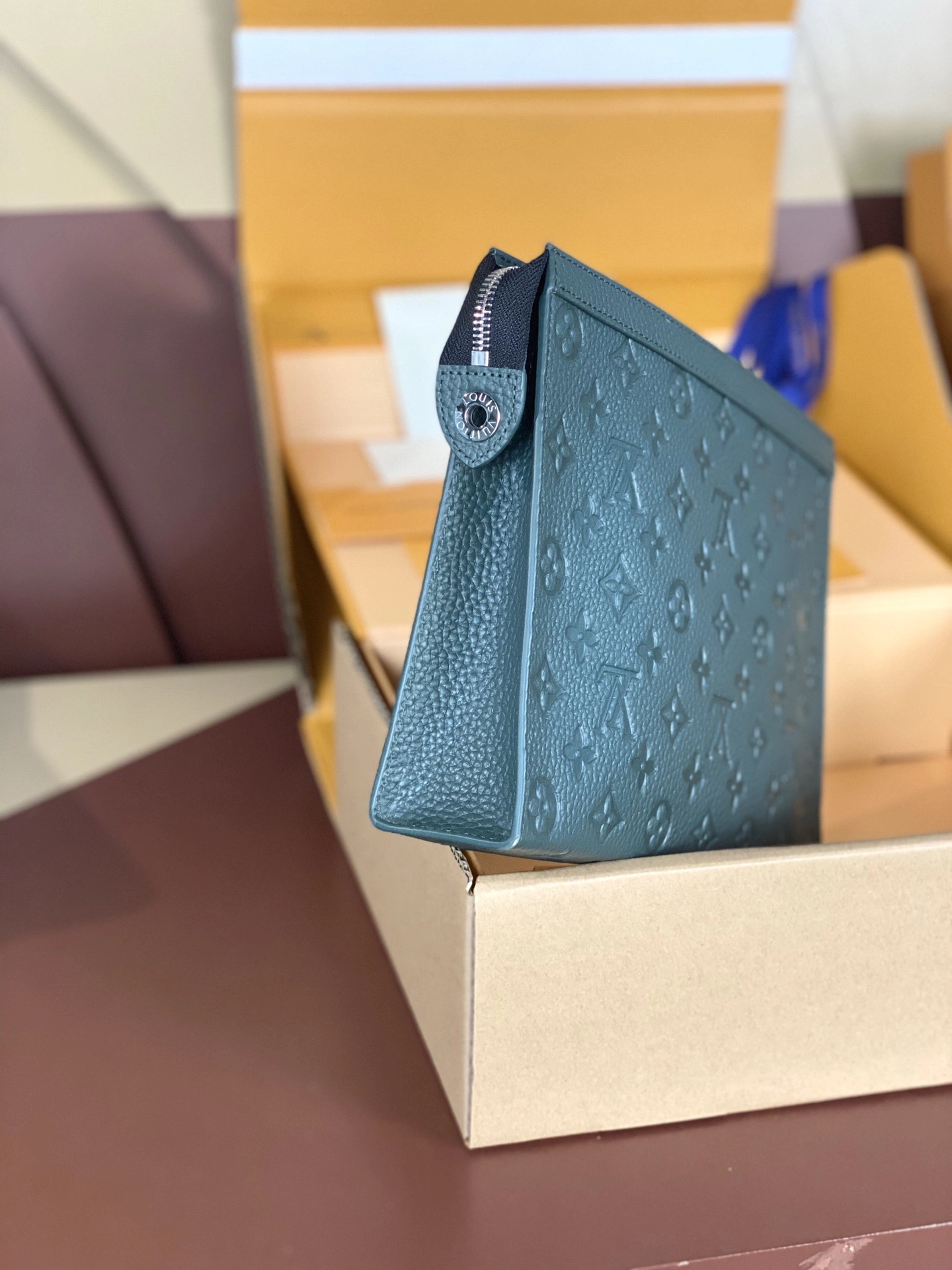 Value-priced Louis Vuitton Clutch Bags
