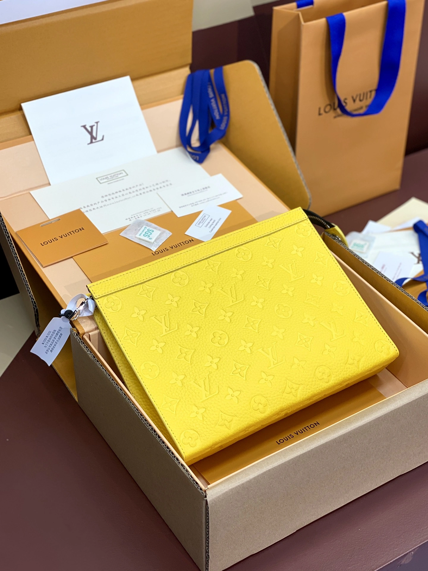 Louis Vuitton Clutch Bags