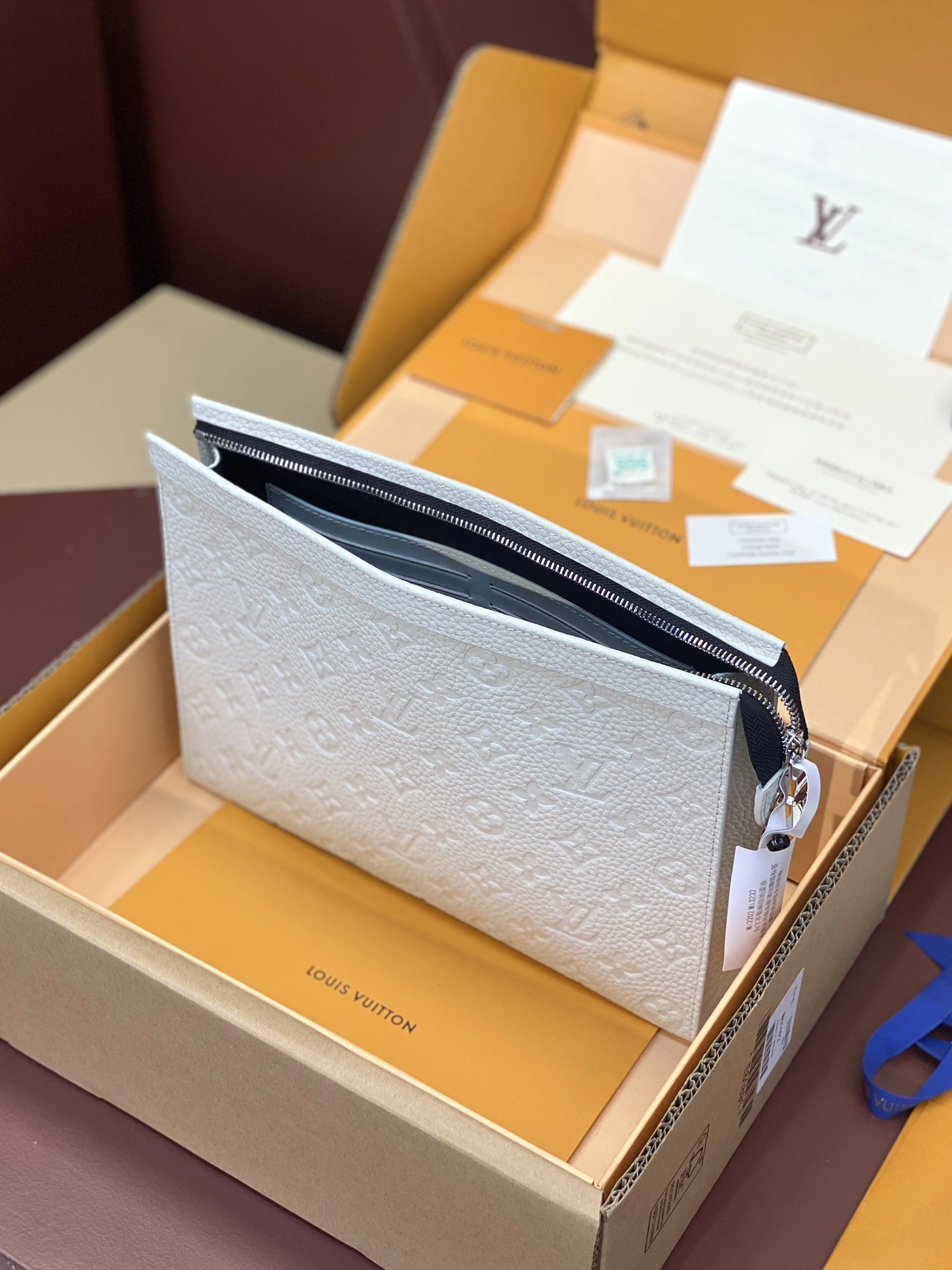 Economical Louis Vuitton Clutch Bags