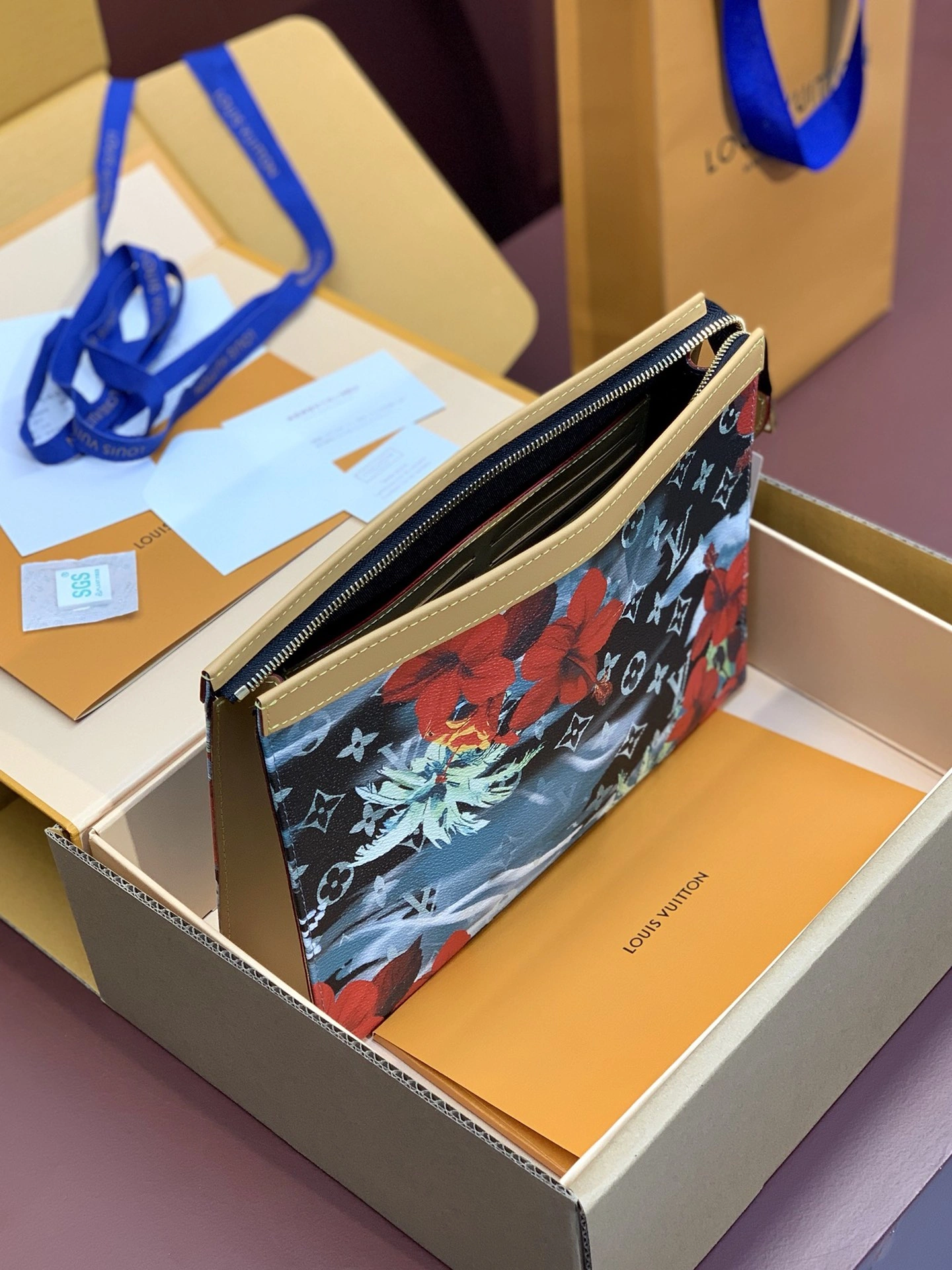 Reasonably priced Louis Vuitton Clutch Bags