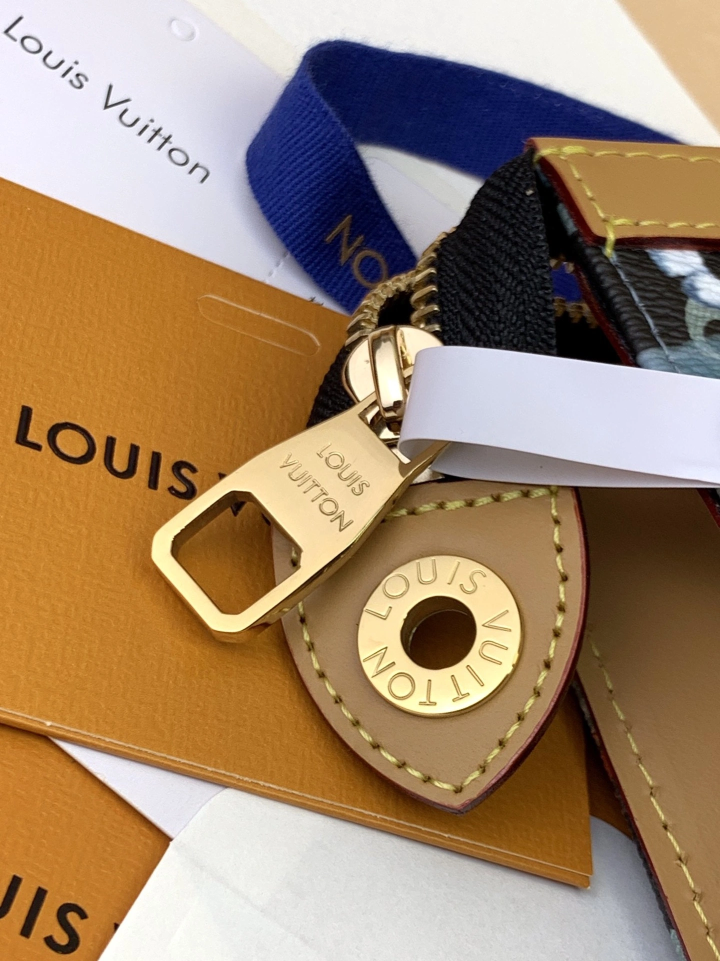 Reasonably priced Louis Vuitton Clutch Bags