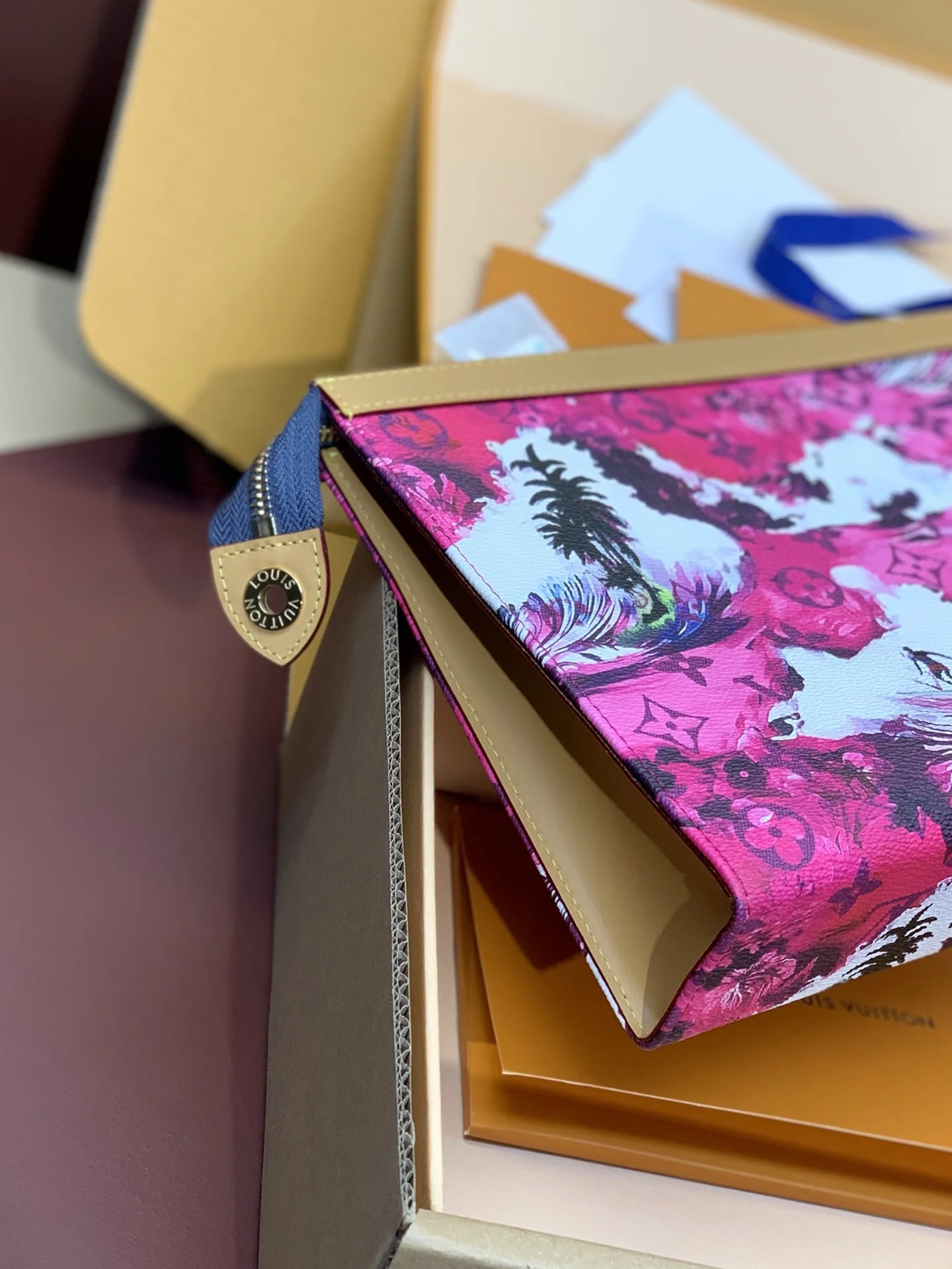 Cut-rate Louis Vuitton Clutch Bags