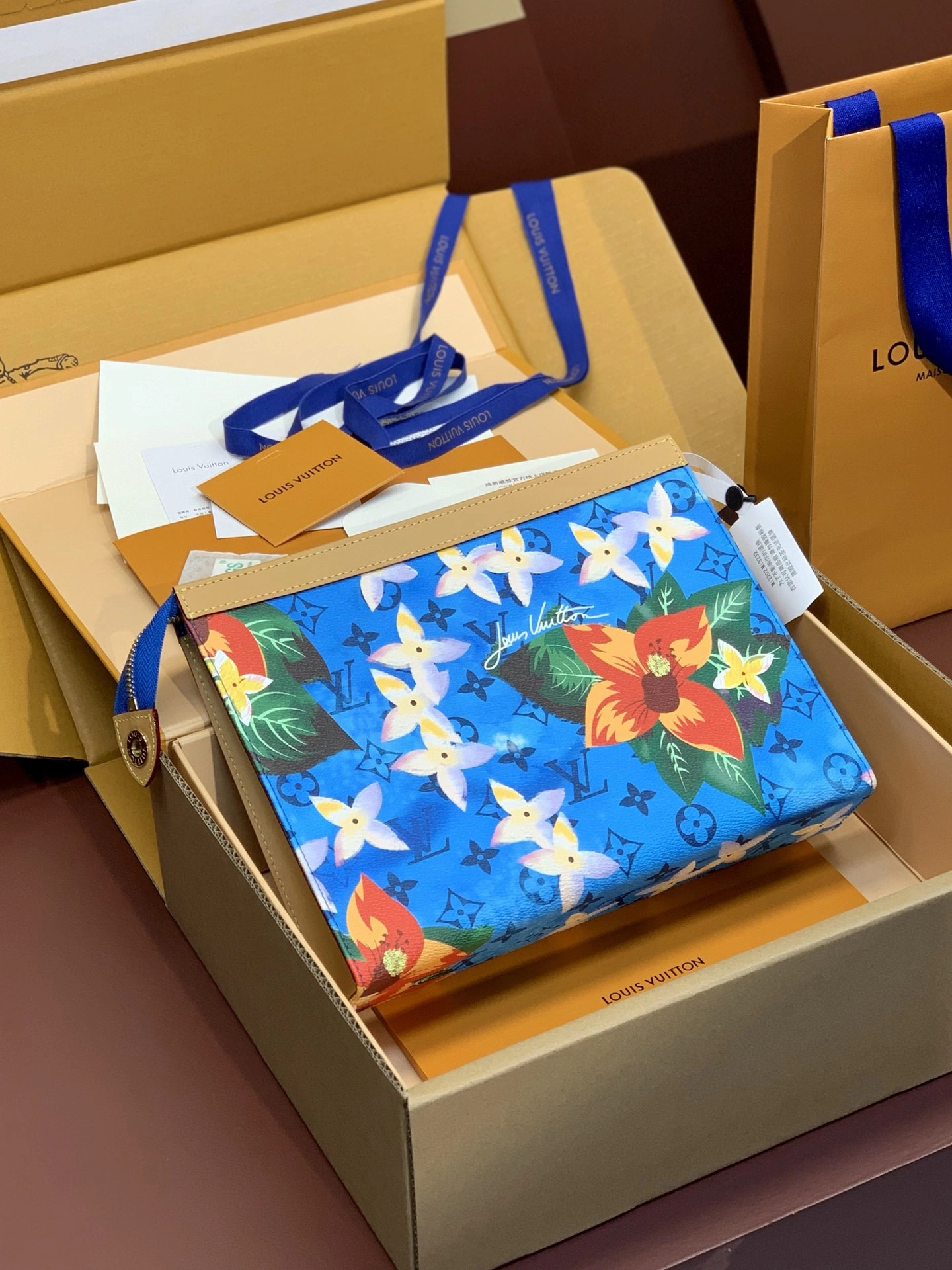 Louis Vuitton Clutch Bags
