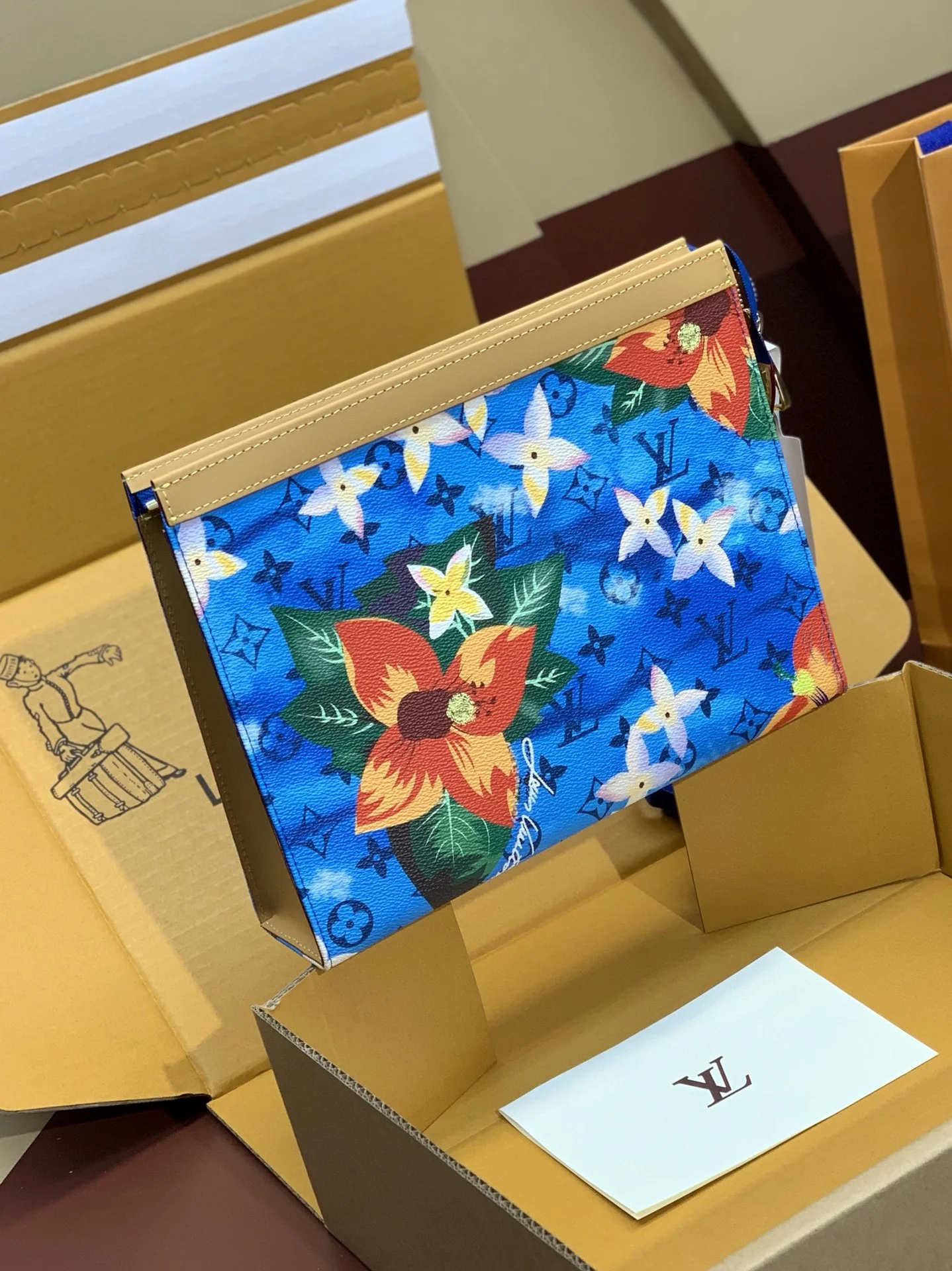 Budget-friendly Louis Vuitton Clutch Bags