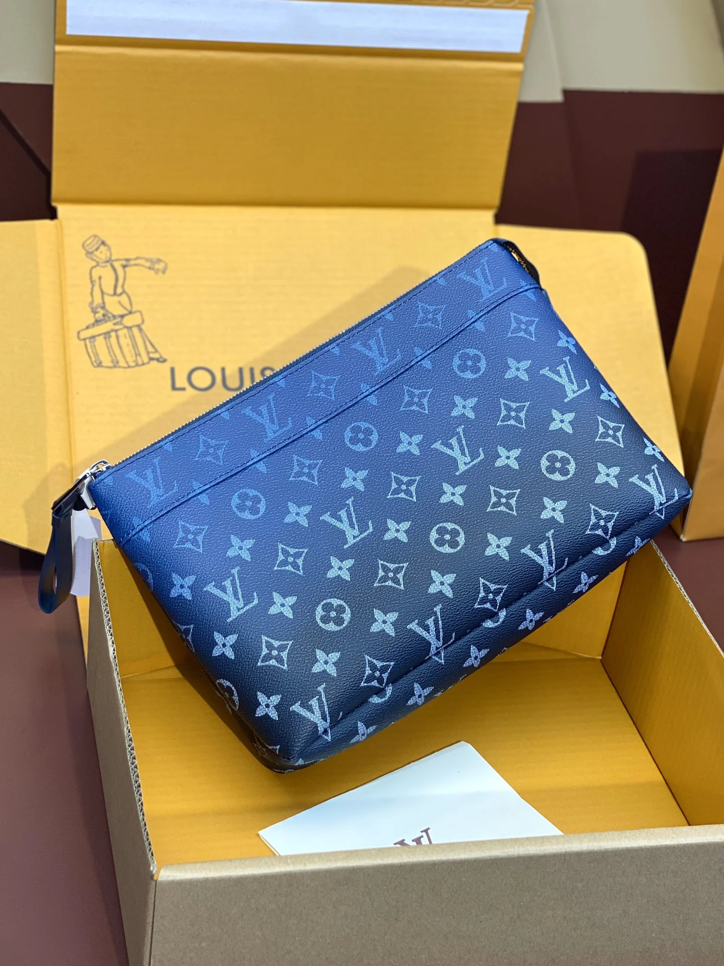 Mirror quality Louis Vuitton Clutch Bags