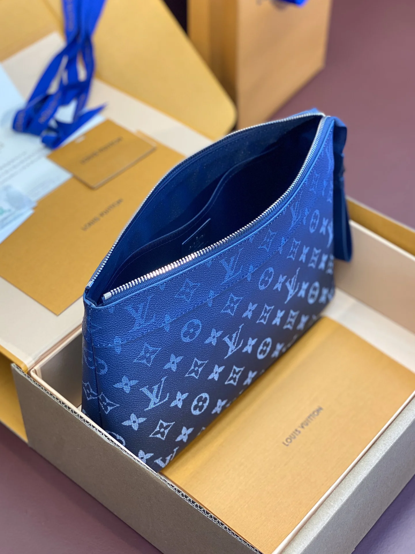 Mirror quality Louis Vuitton Clutch Bags
