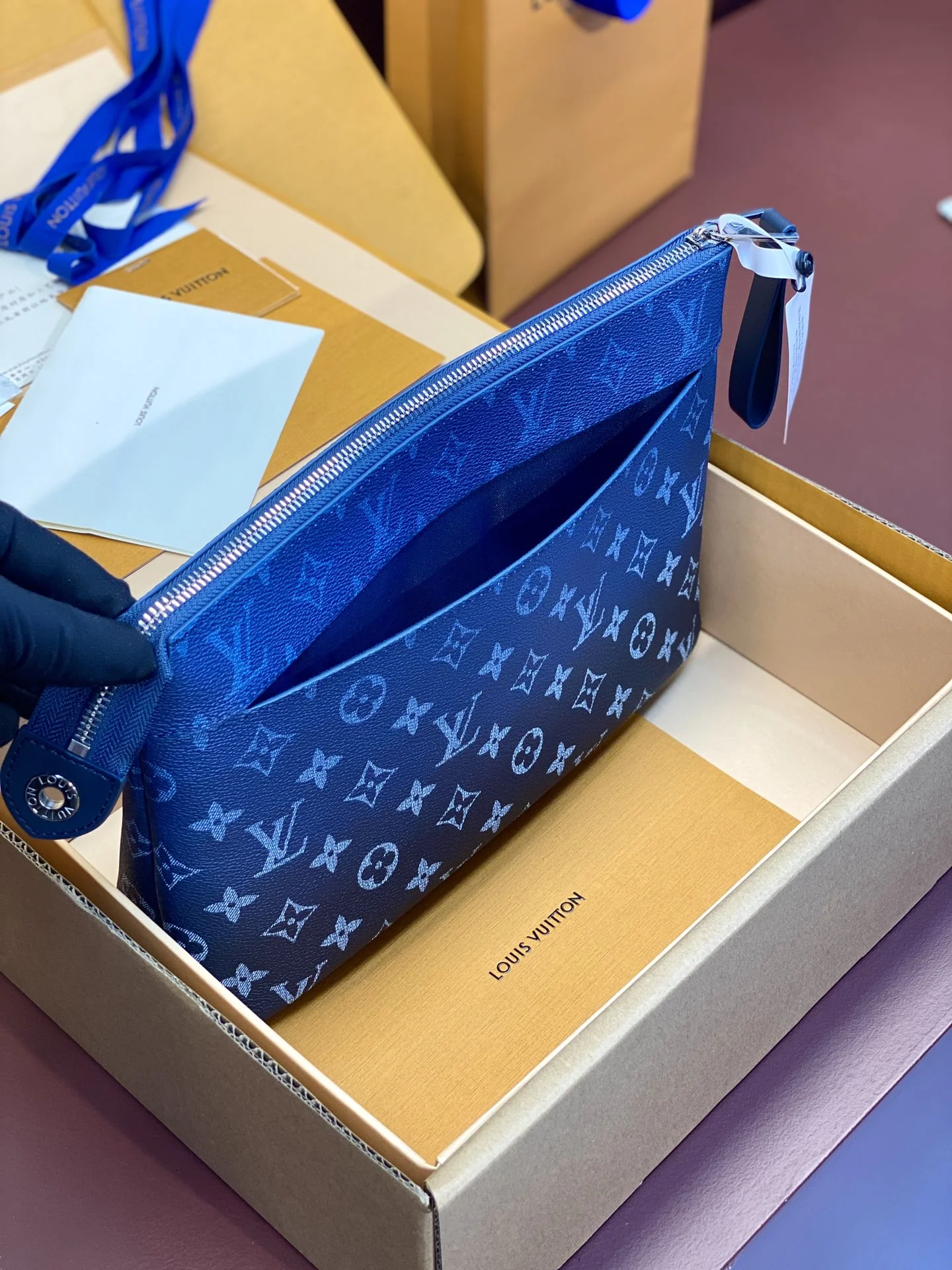 Mirror quality Louis Vuitton Clutch Bags