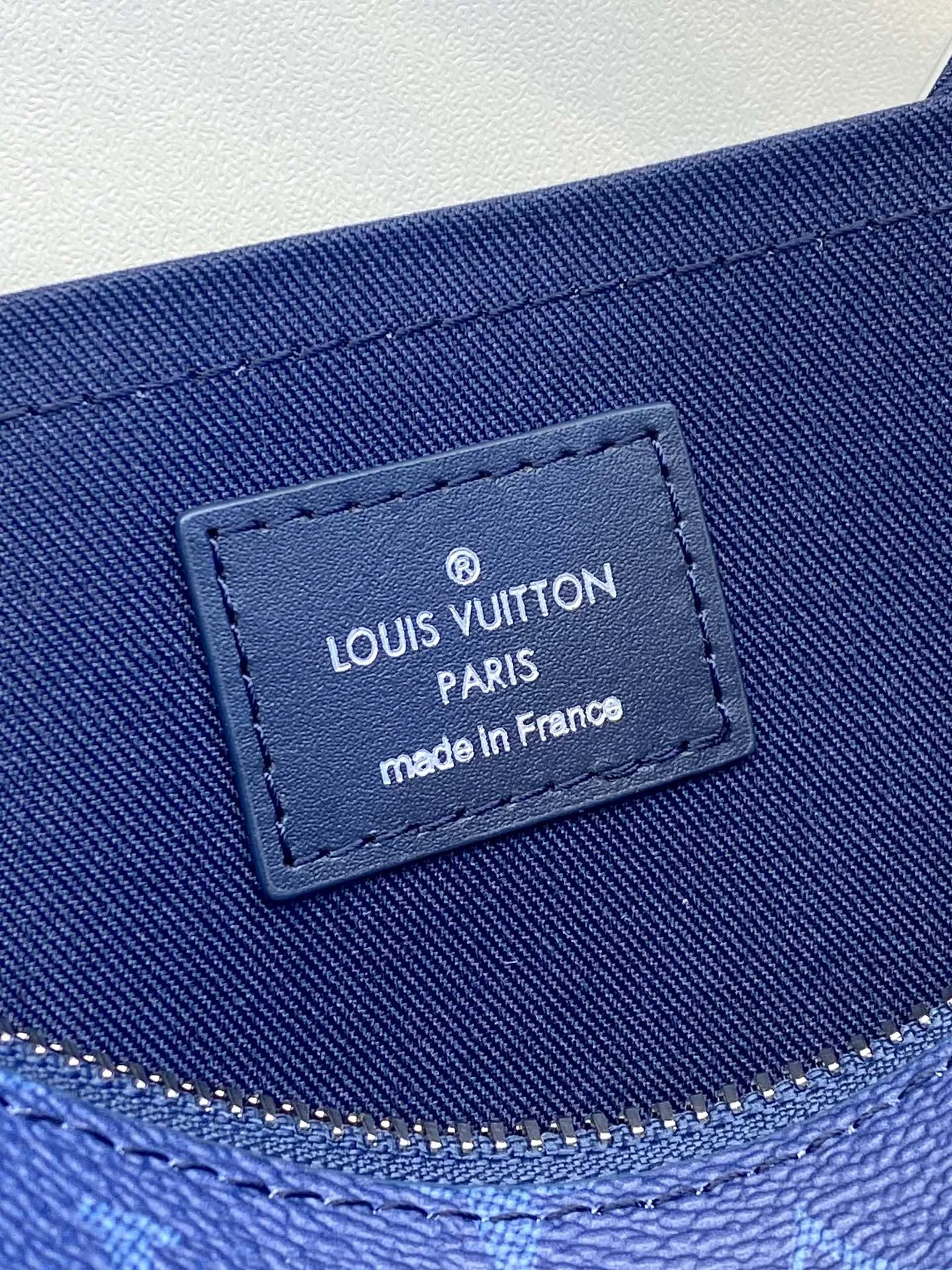 Mirror quality Louis Vuitton Clutch Bags