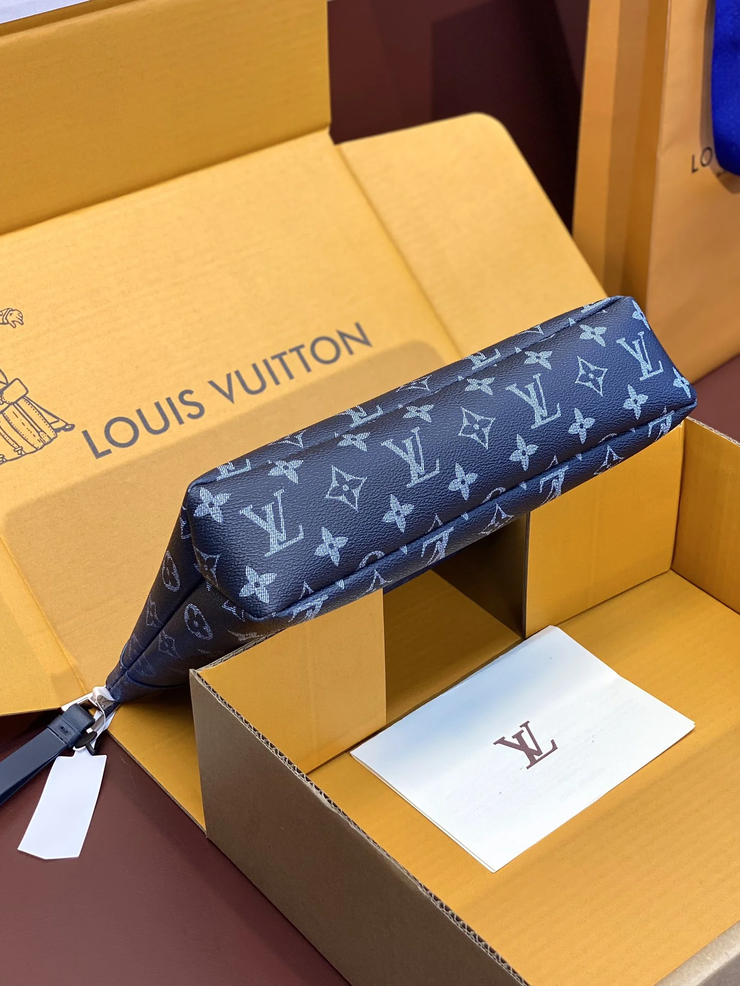 Mirror quality Louis Vuitton Clutch Bags