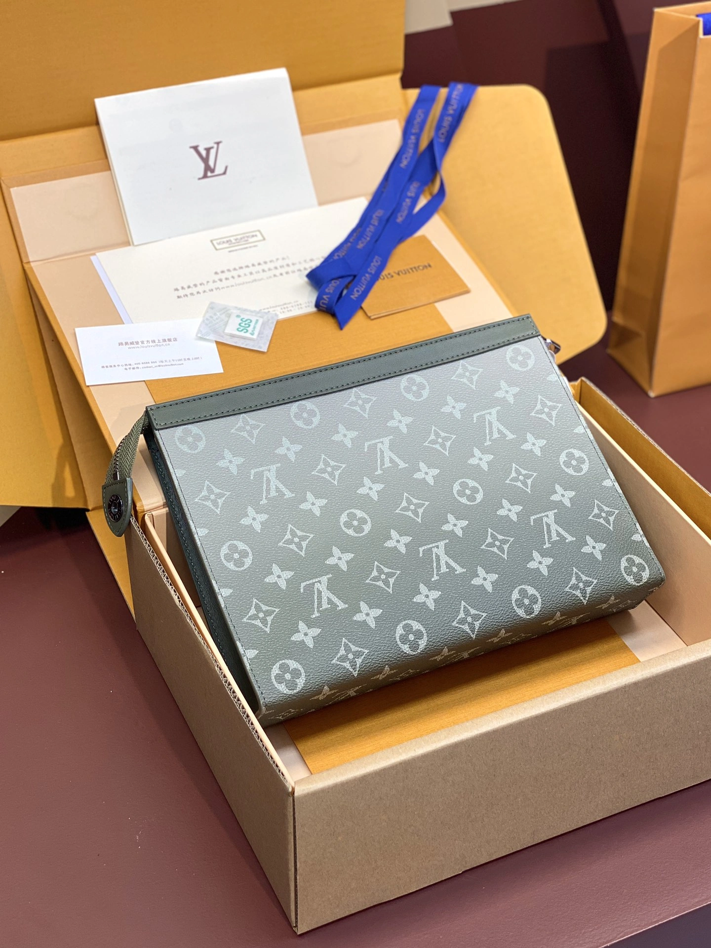 High accuracy Louis Vuitton Clutch Bags