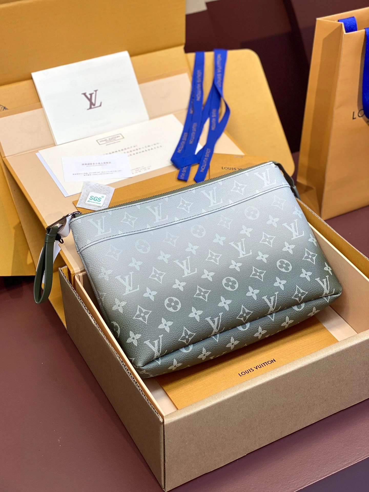 Louis Vuitton Clutch Bags