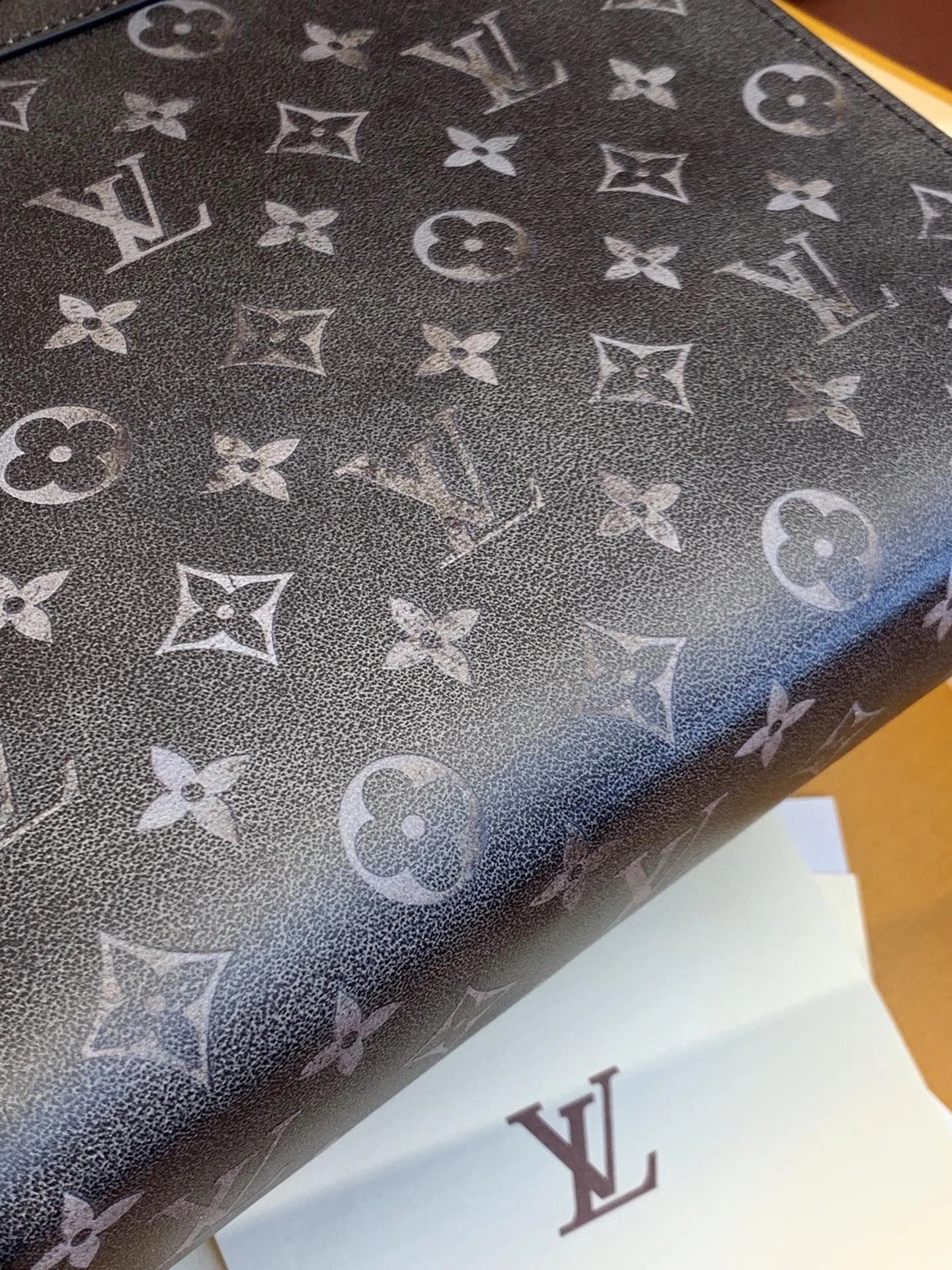 Brand-authenticated Louis Vuitton Clutch Bags