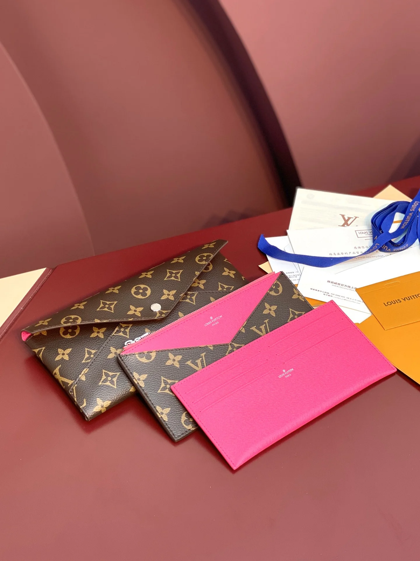 Factory-made Louis Vuitton Clutch Bags