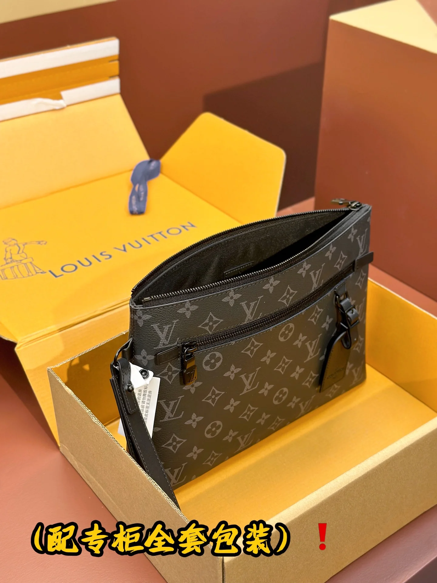 OEM Louis Vuitton Clutch Bags