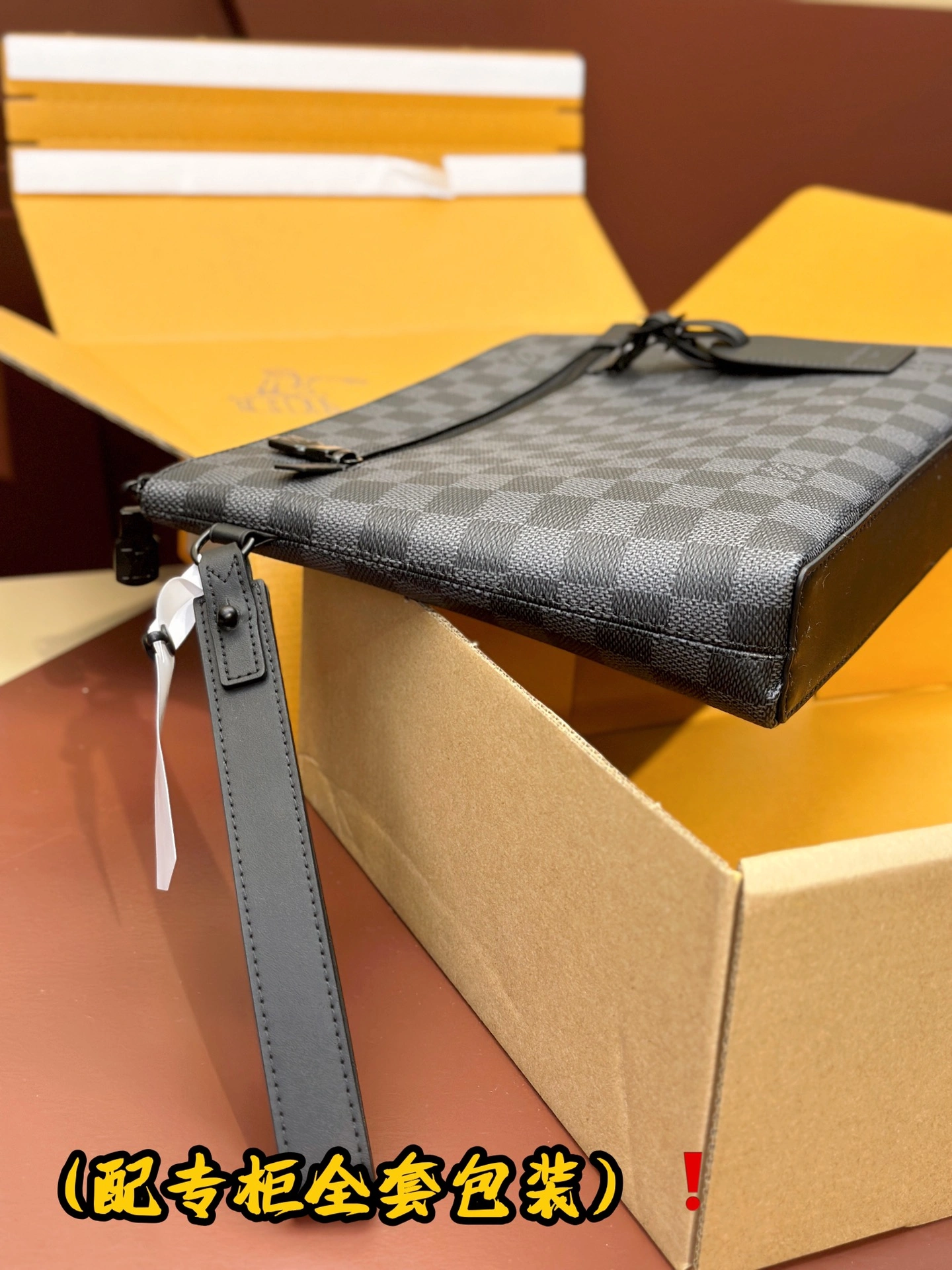 Real Louis Vuitton Clutch Bags