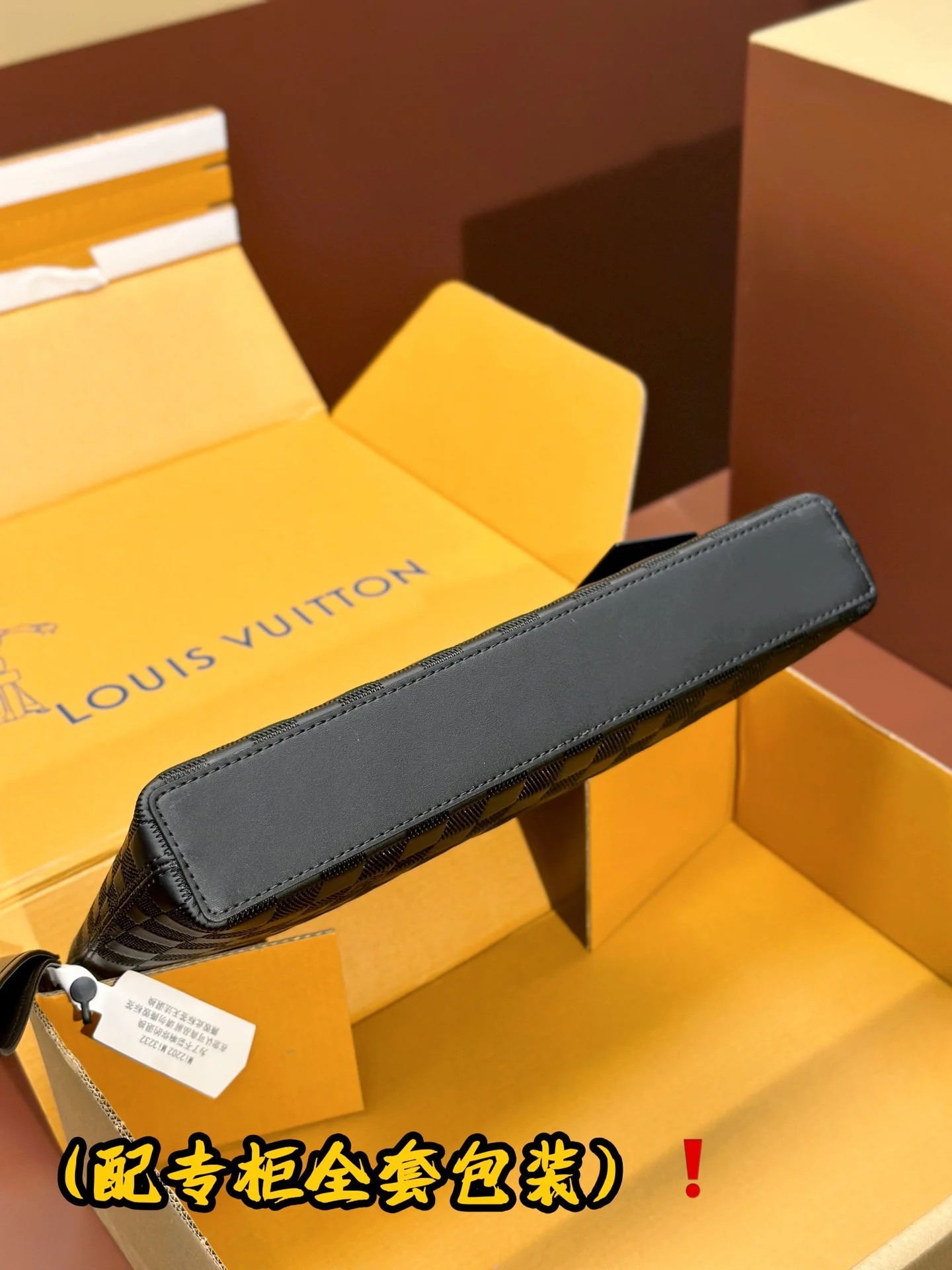 Official Louis Vuitton Clutch Bags