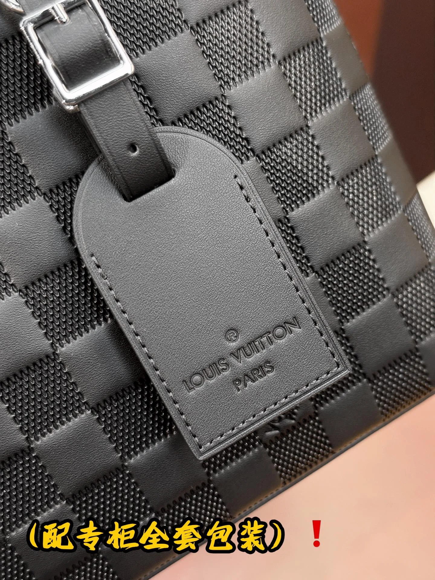 Official Louis Vuitton Clutch Bags