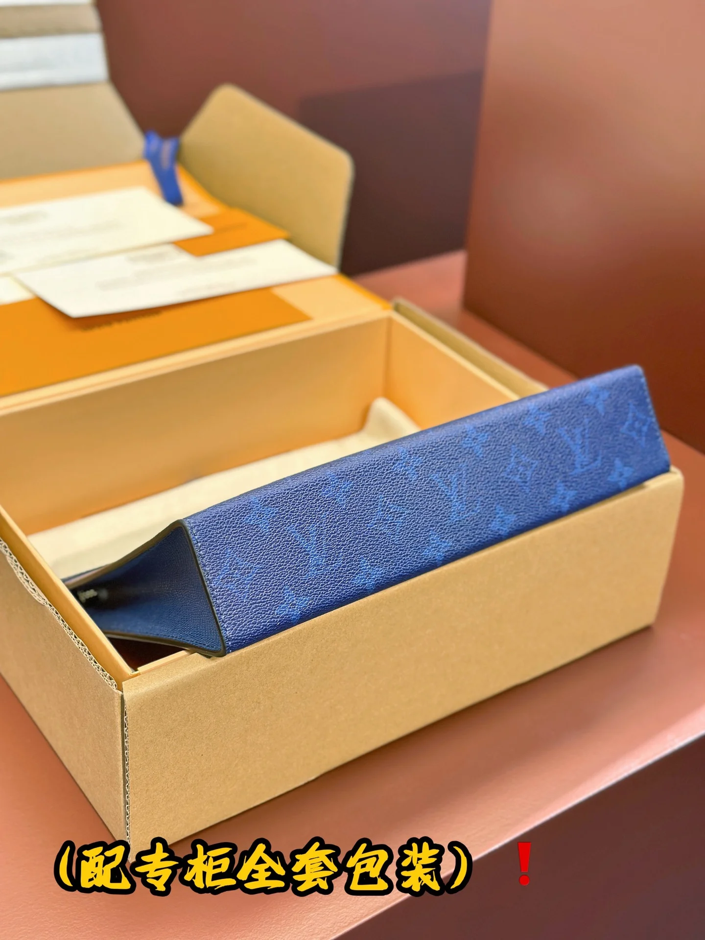 Official Louis Vuitton Clutch Bags