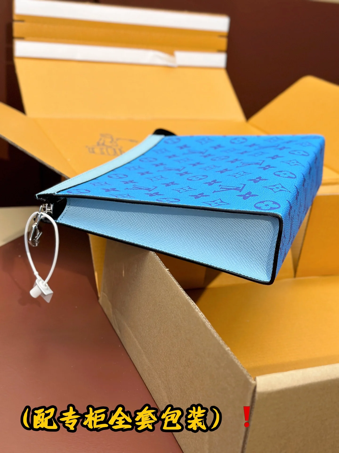 Cut-rate Louis Vuitton Clutch Bags