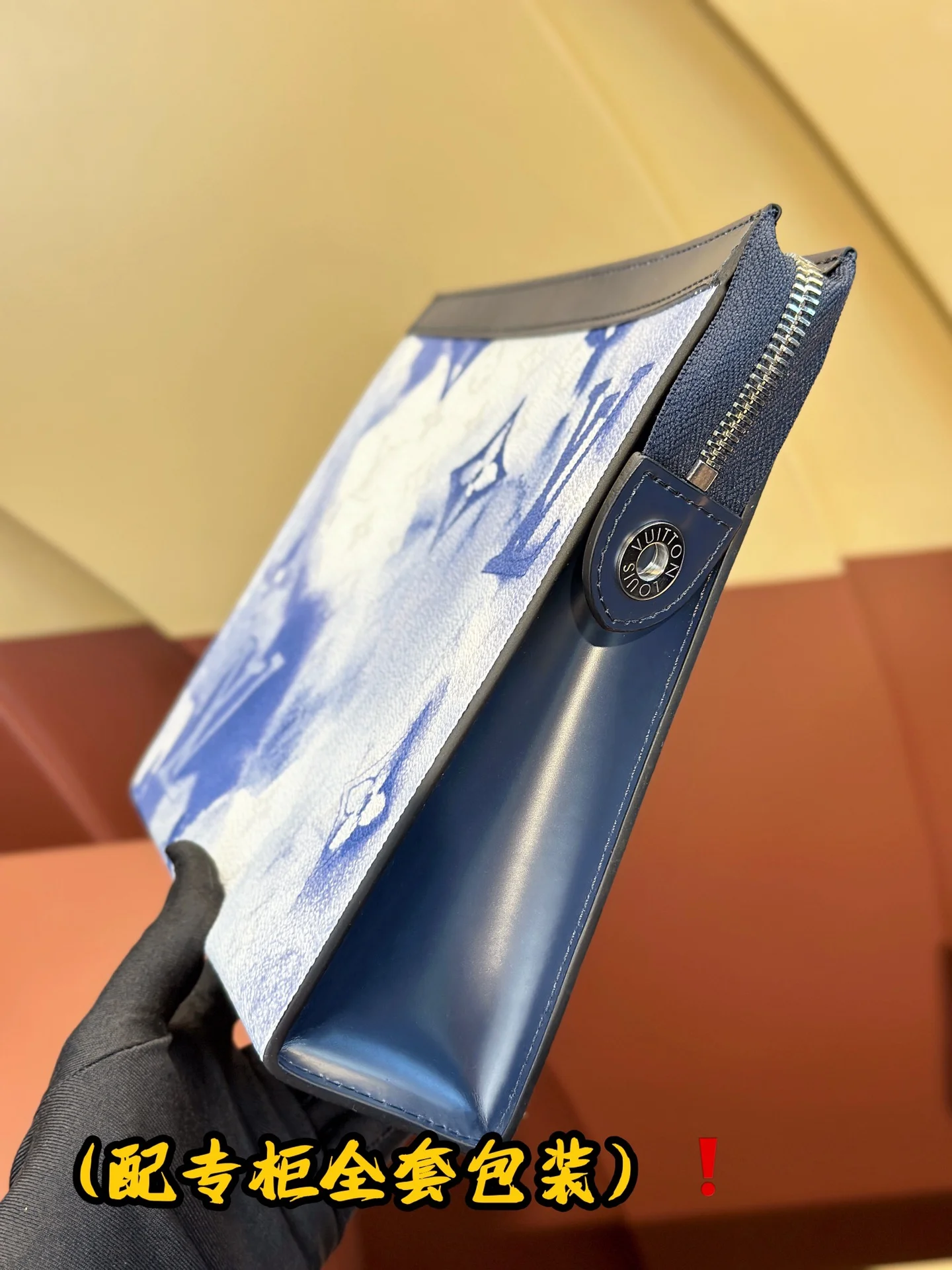 Bargain Louis Vuitton Clutch Bags