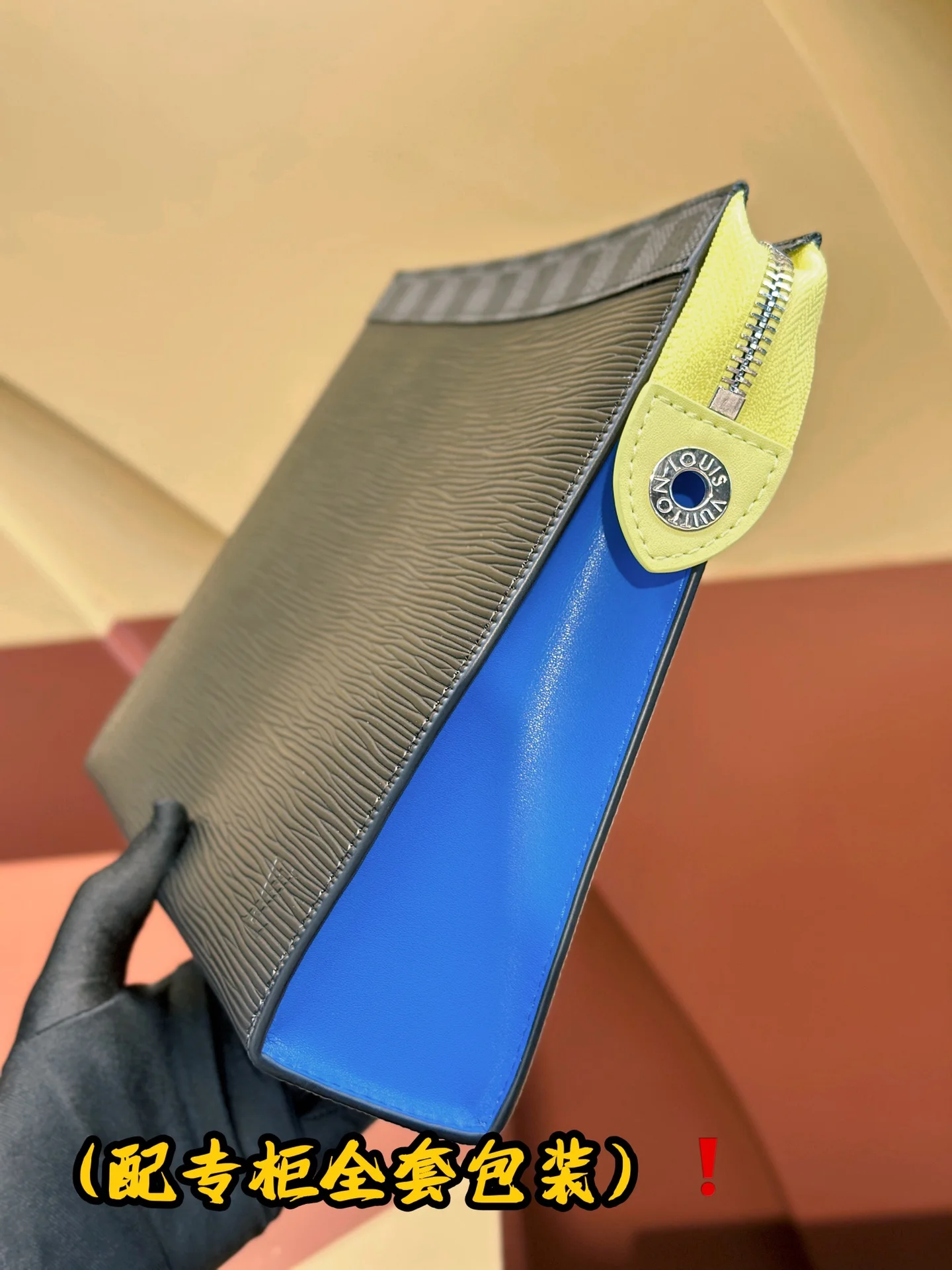 Low-cost Louis Vuitton Clutch Bags