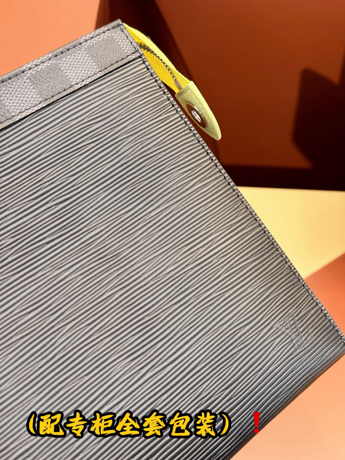 Low-cost Louis Vuitton Clutch Bags