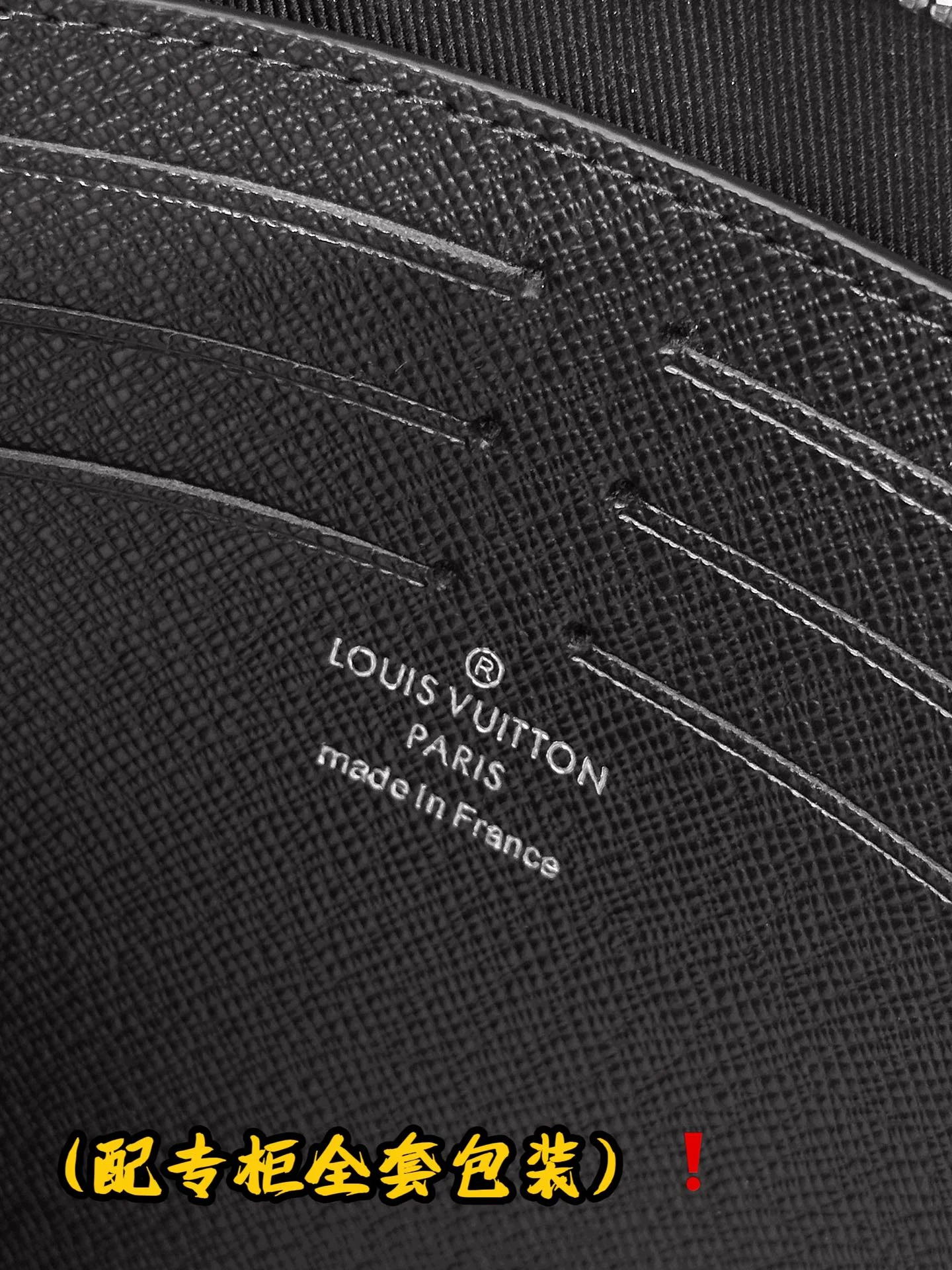 Accurate model Louis Vuitton Clutch Bags
