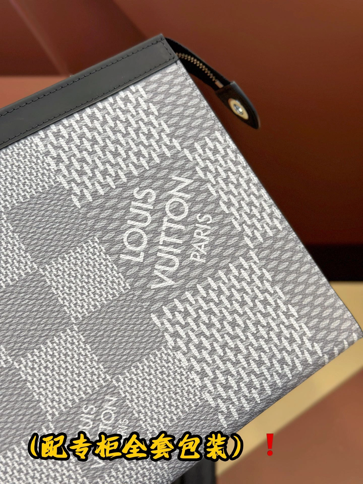 Top match Louis Vuitton Clutch Bags