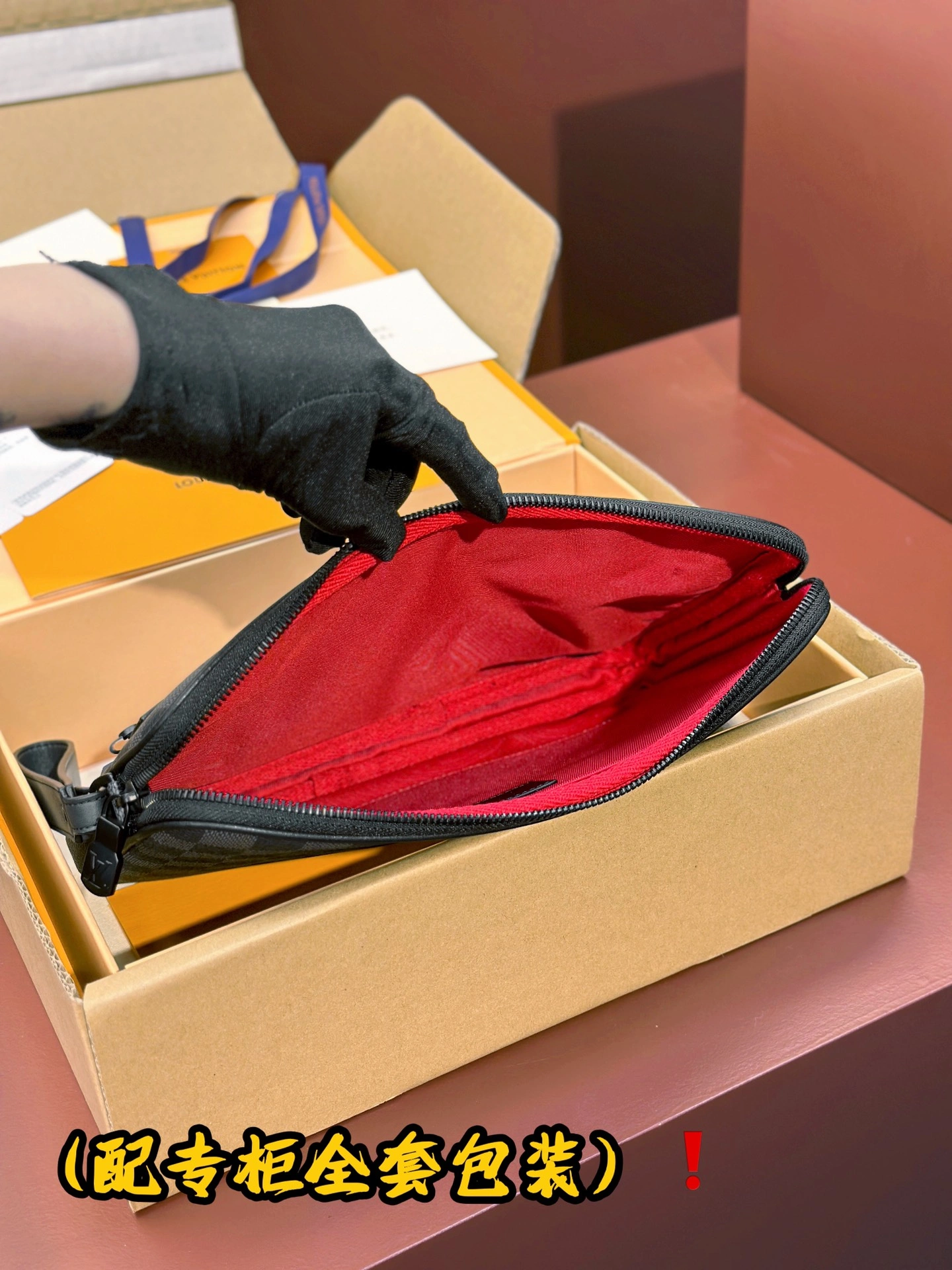 Top match Louis Vuitton Clutch Bags