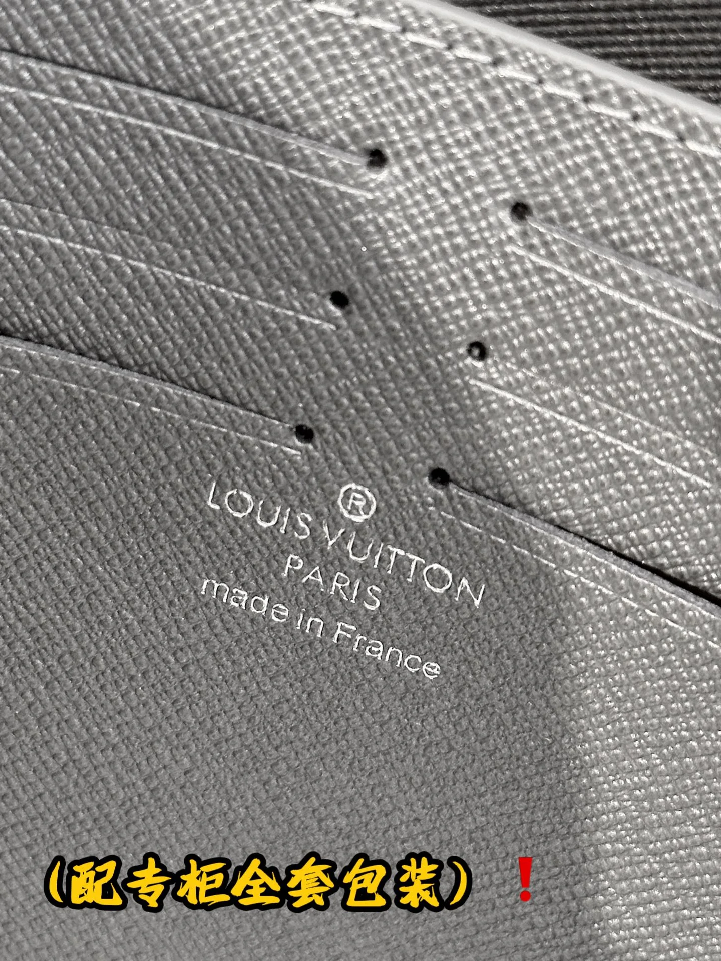 Top mirror Louis Vuitton Clutch Bags