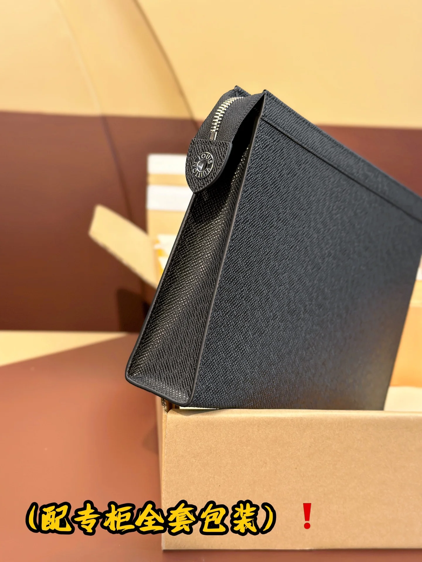 Brand-original Louis Vuitton Clutch Bags