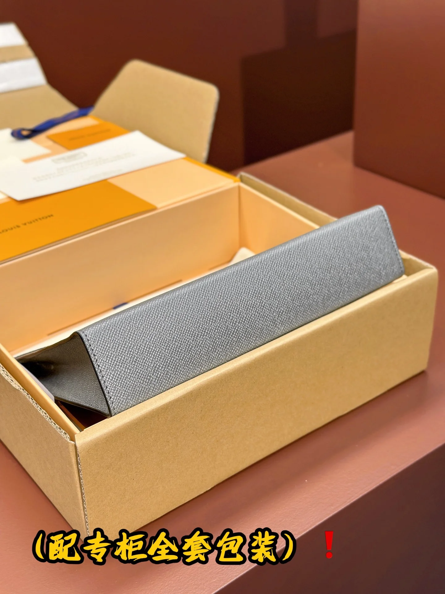 High accuracy Louis Vuitton Clutch Bags