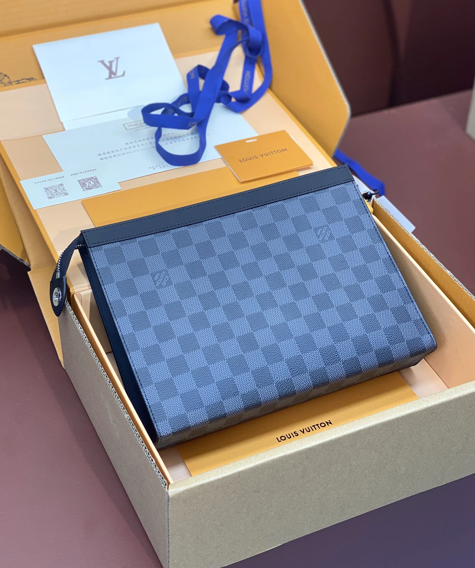 Inexpensive Louis Vuitton Clutch Bags