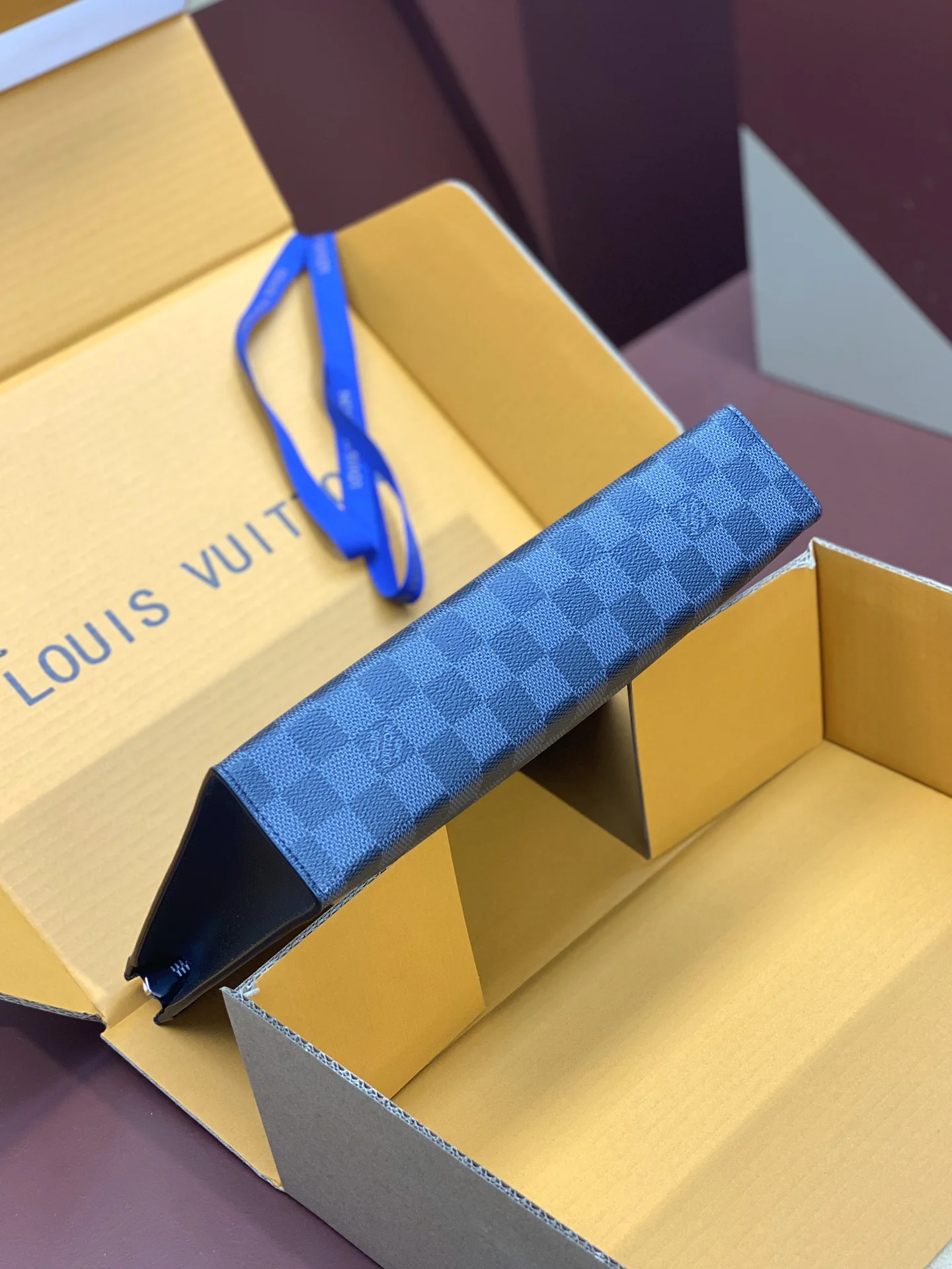 Inexpensive Louis Vuitton Clutch Bags