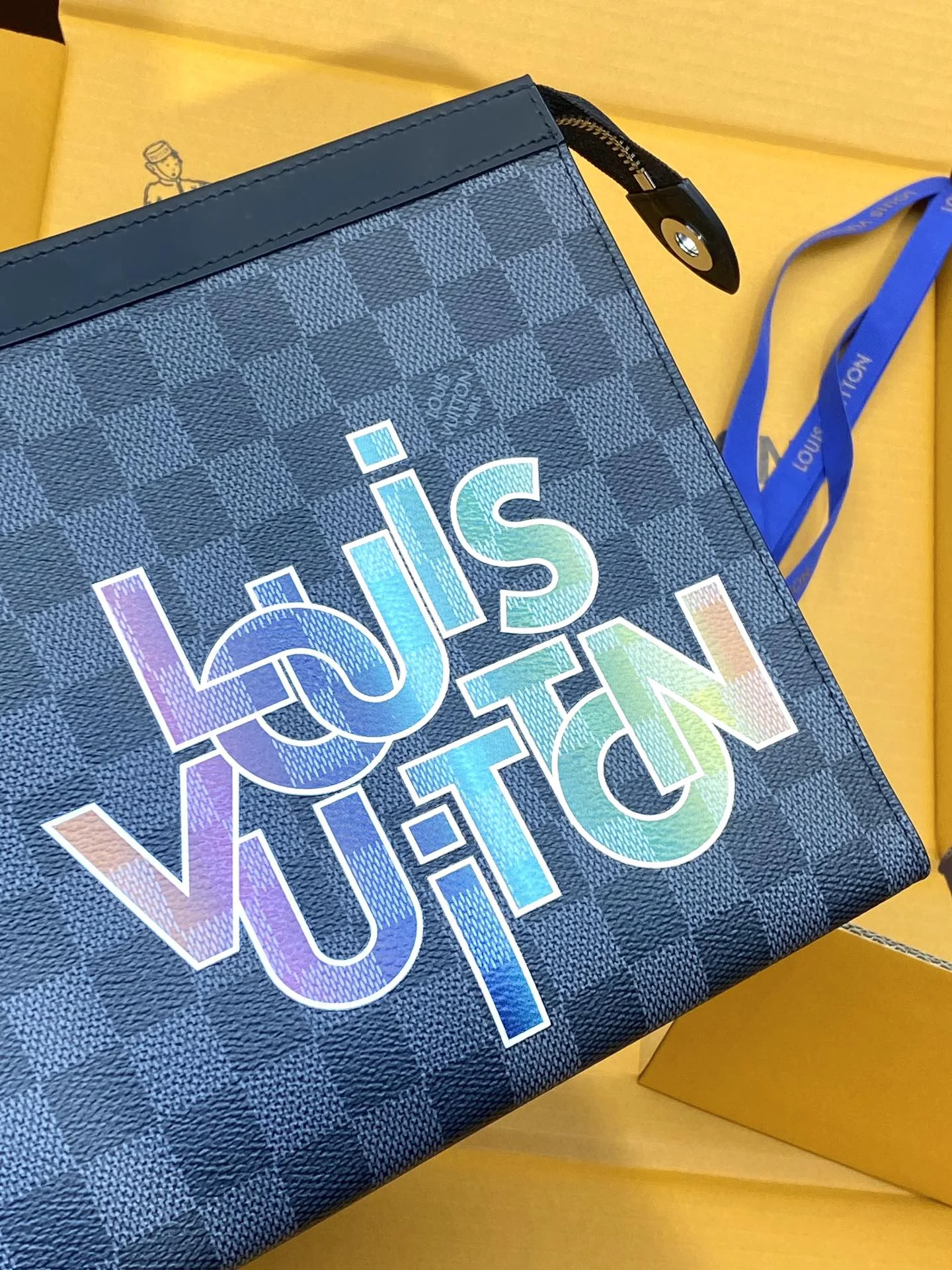 Inexpensive Louis Vuitton Clutch Bags