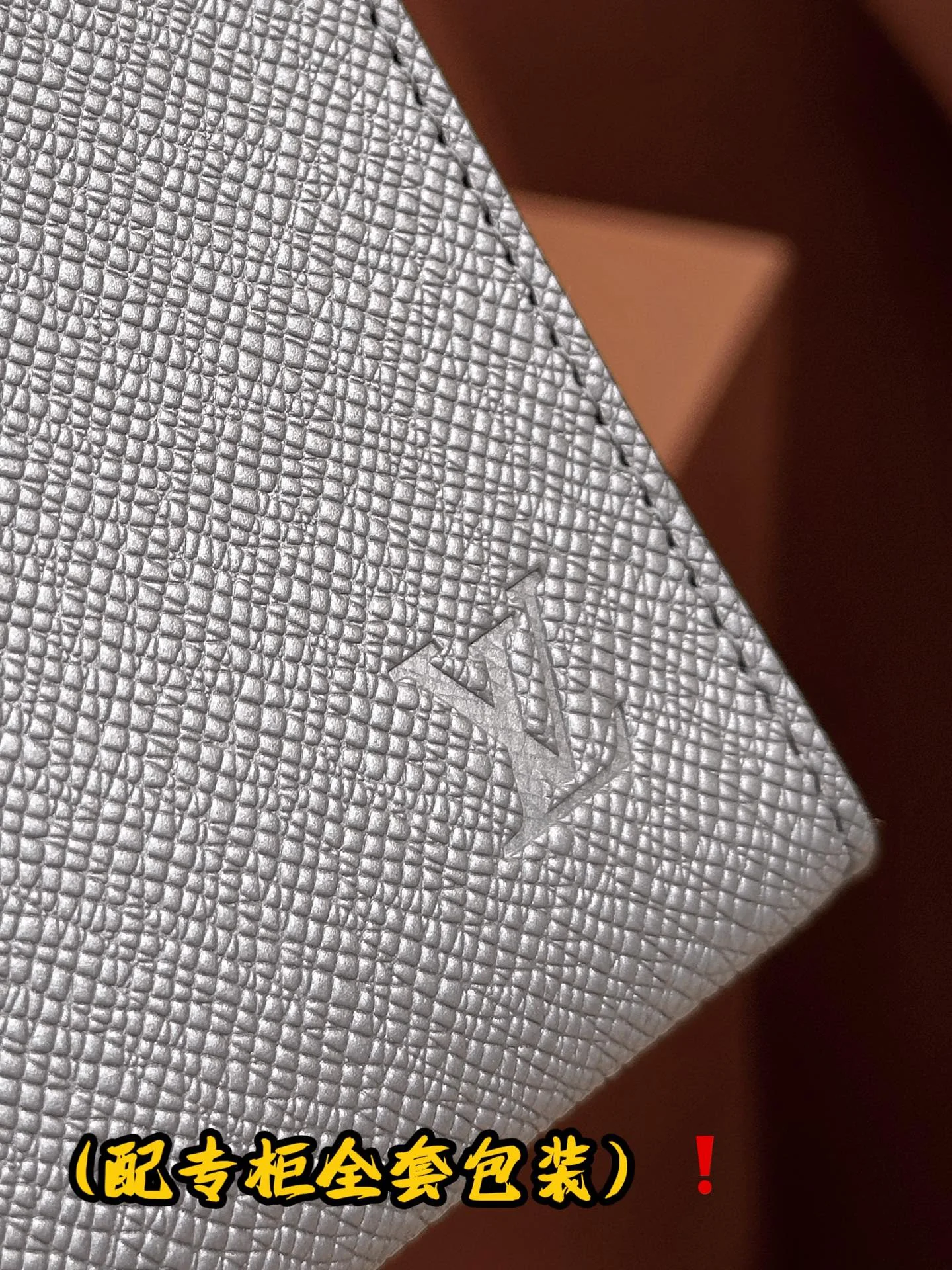 Official Louis Vuitton Clutch Bags