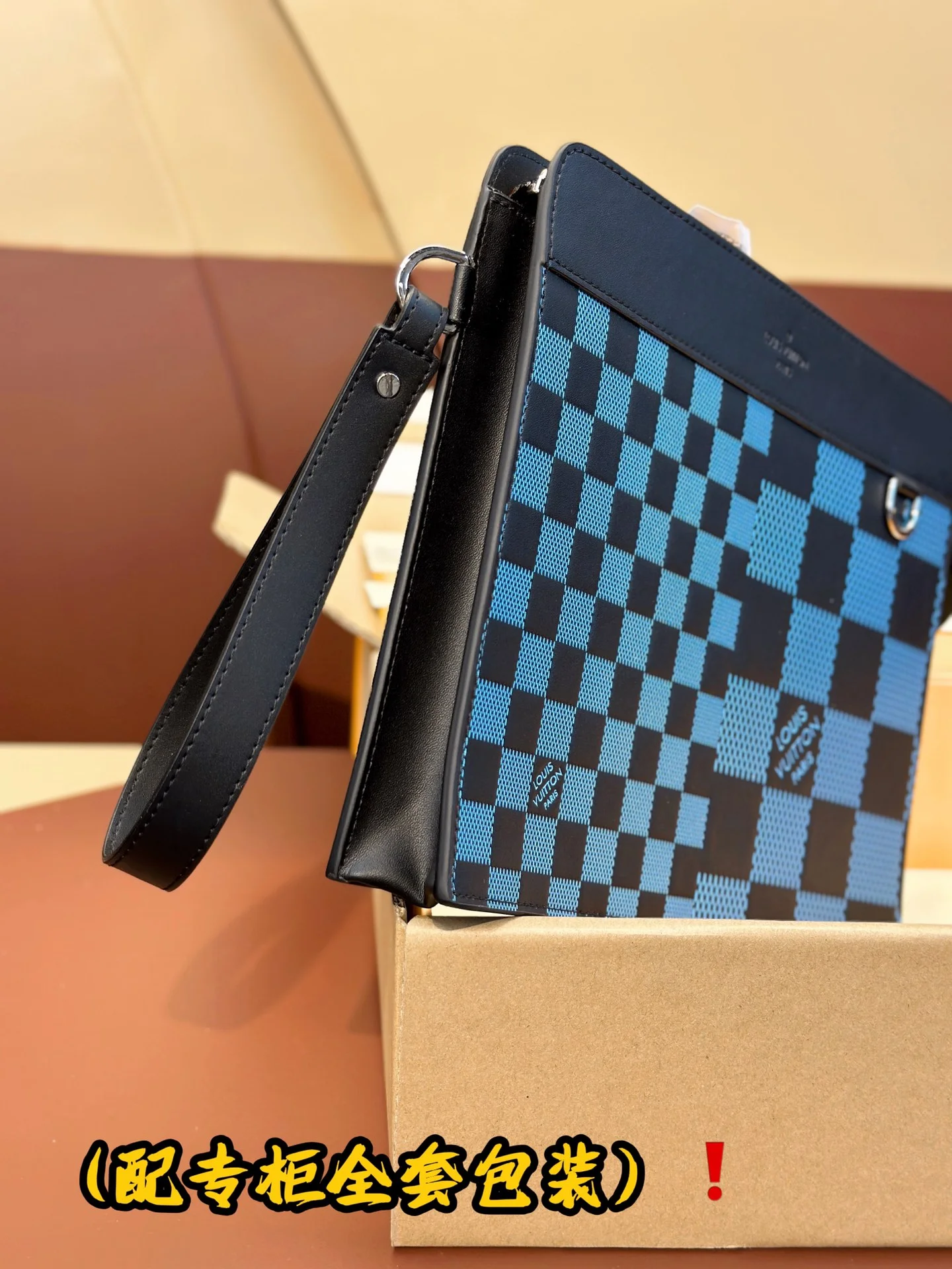 Inexpensive Louis Vuitton Clutch Bags