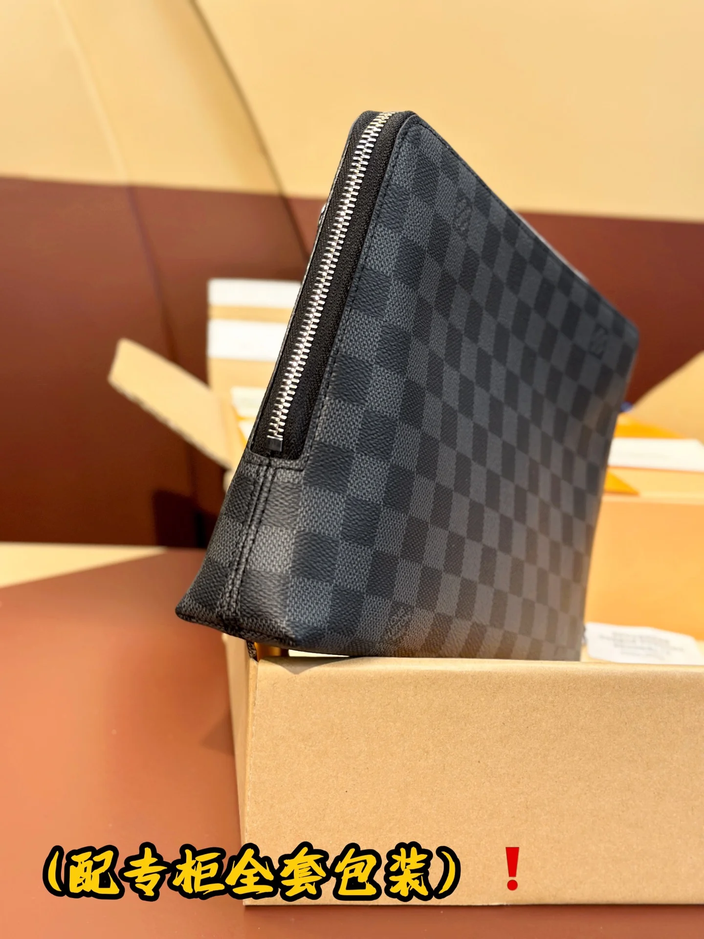 Top match Louis Vuitton Clutch Bags
