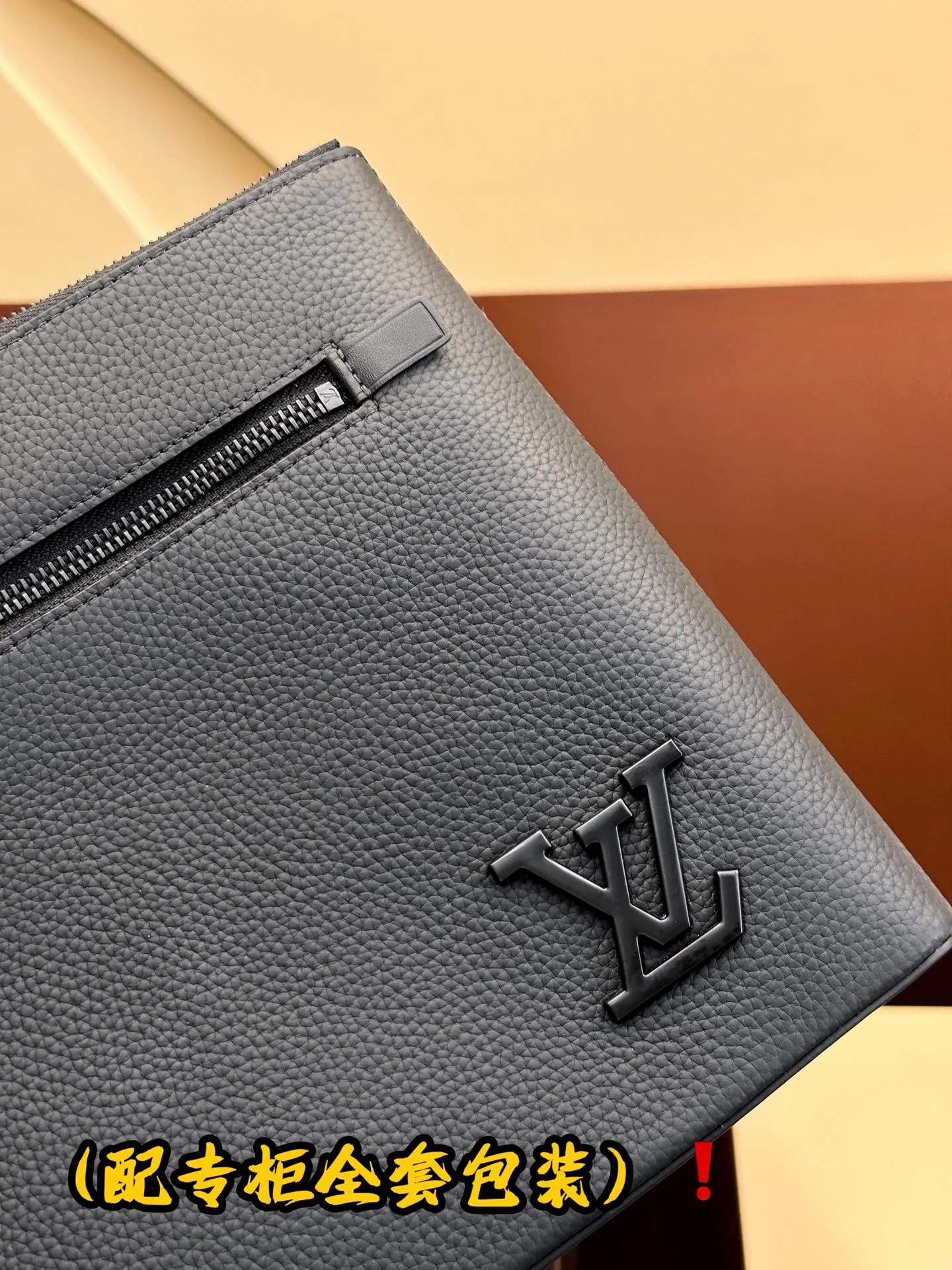 High accuracy Louis Vuitton Clutch Bags
