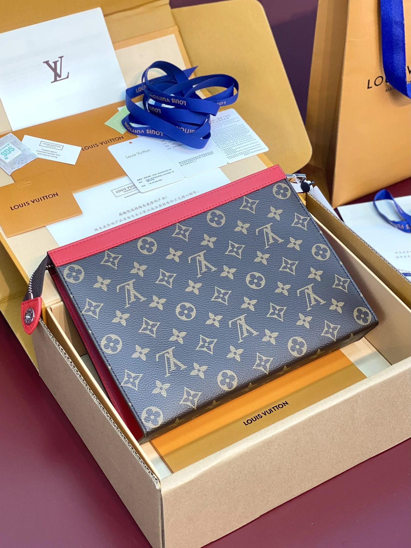 Bargain Louis Vuitton Clutch Bags