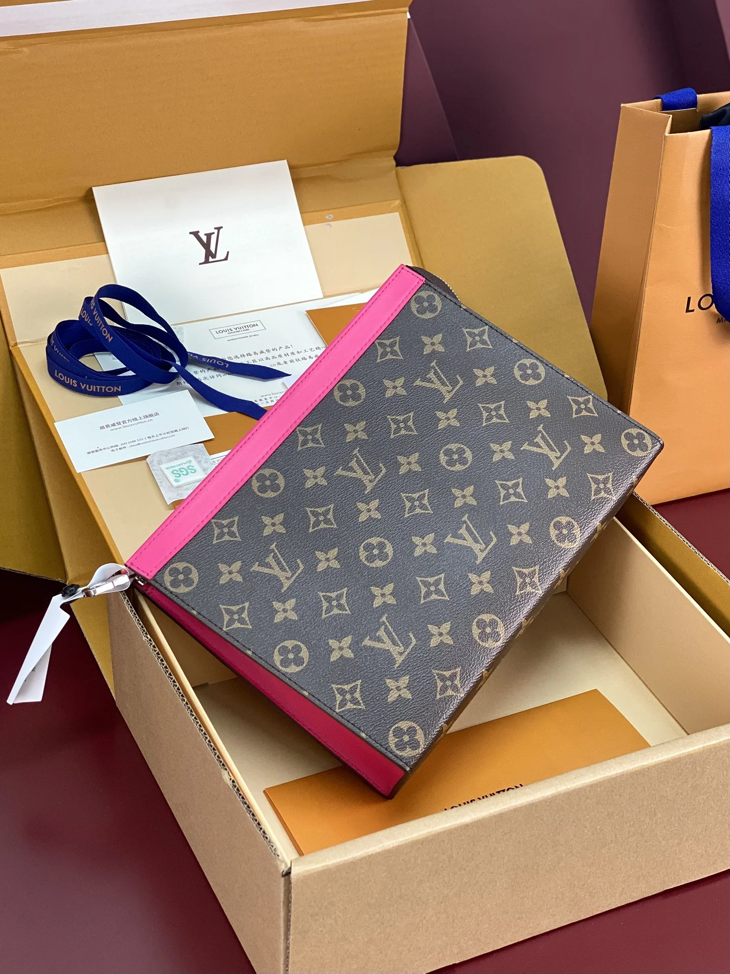 1:1 copy Louis Vuitton Clutch Bags