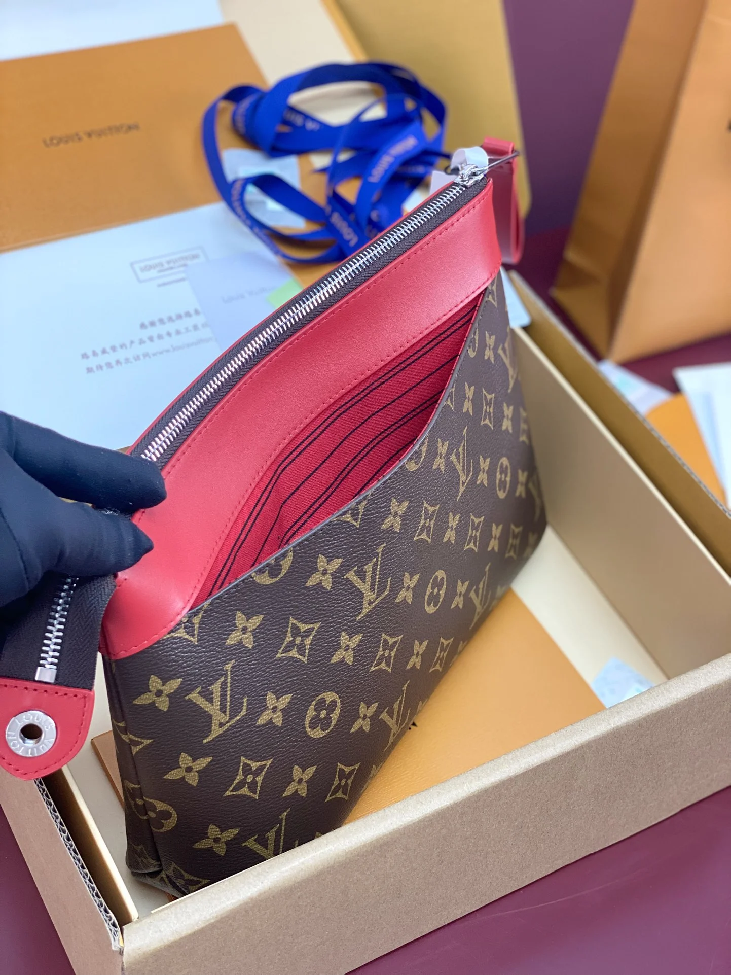 Bargain Louis Vuitton Clutch Bags
